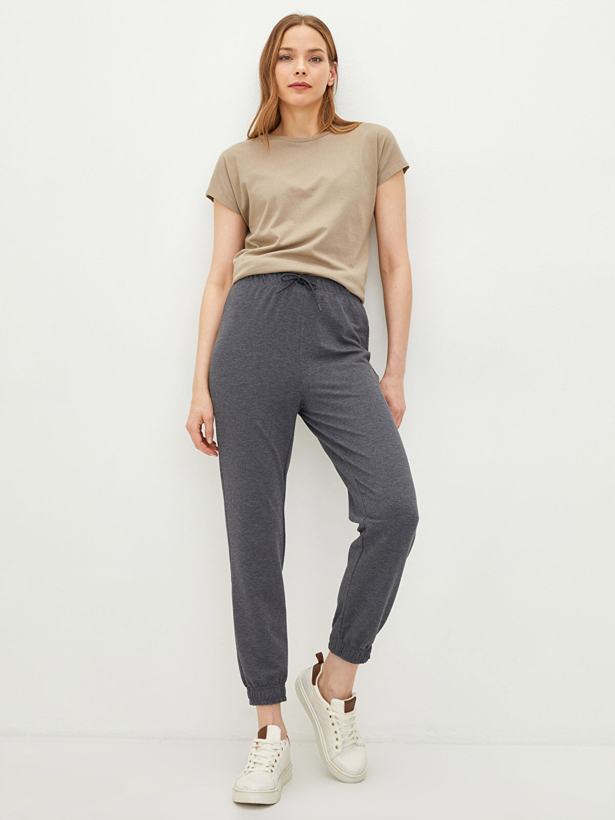 LCW BASIC Beli Lastikli Düz Kadın Jogger Eşofman Altı