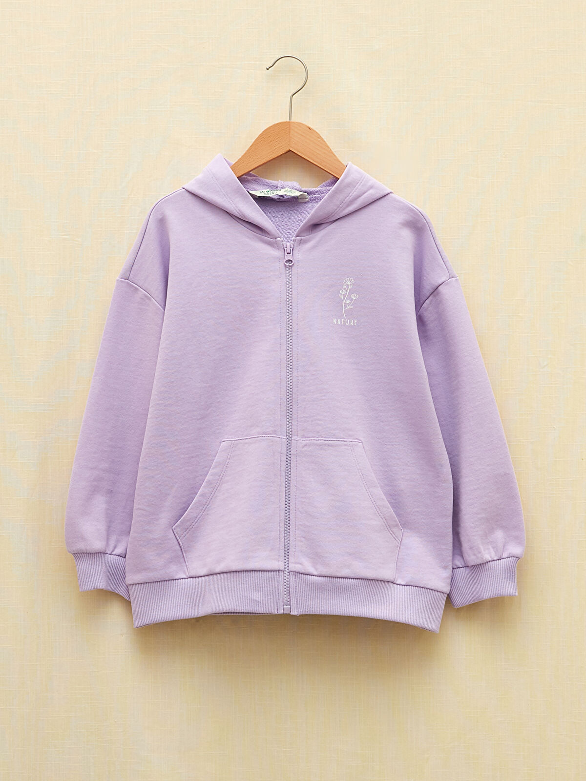 LCW GREEN Kapüşonlu Baskılı Uzun Kollu Organik Pamuklu Kız Çocuk Fermuarlı Sweatshirt