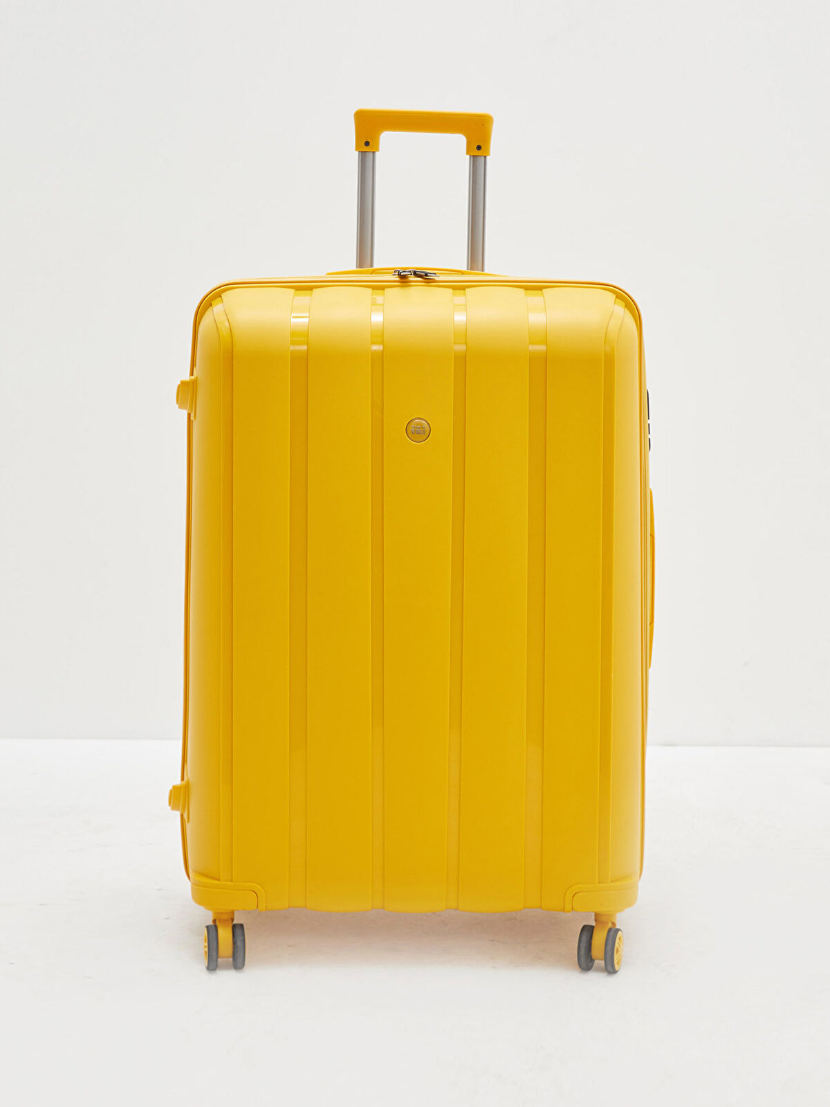 Büyük Boy Çekme Mekanizmalı Valiz