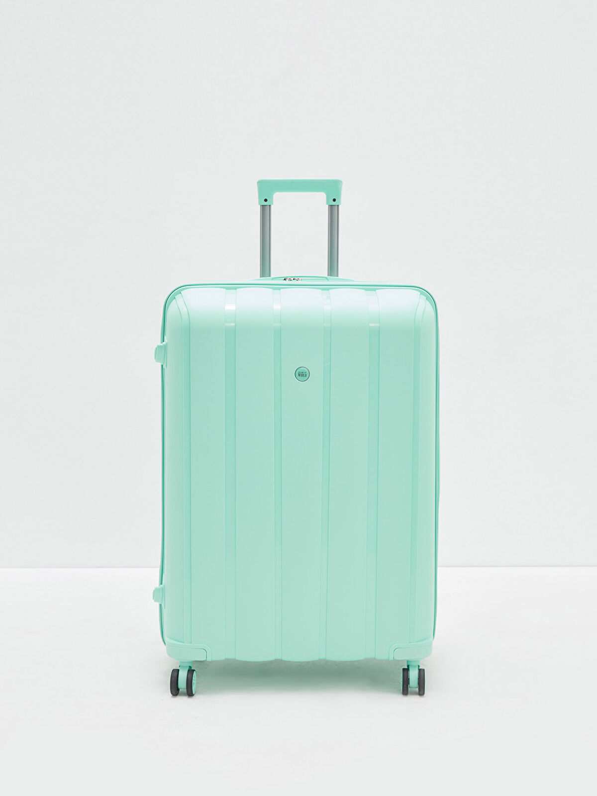 Orta Boy Çekme Mekanizmalı Valiz