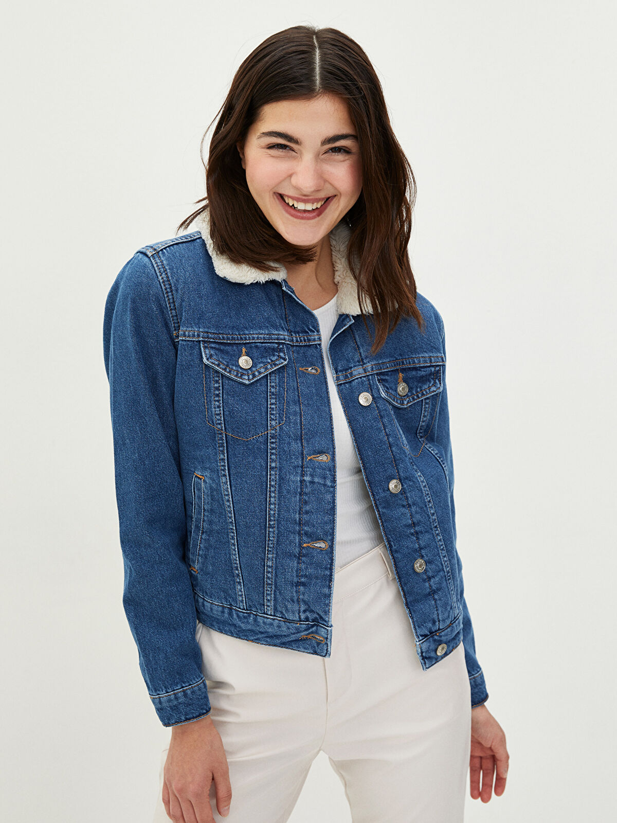 Gömlek Yaka Düz Cep Detaylı Uzun Kollu Rodeo Kadın Jean Ceket