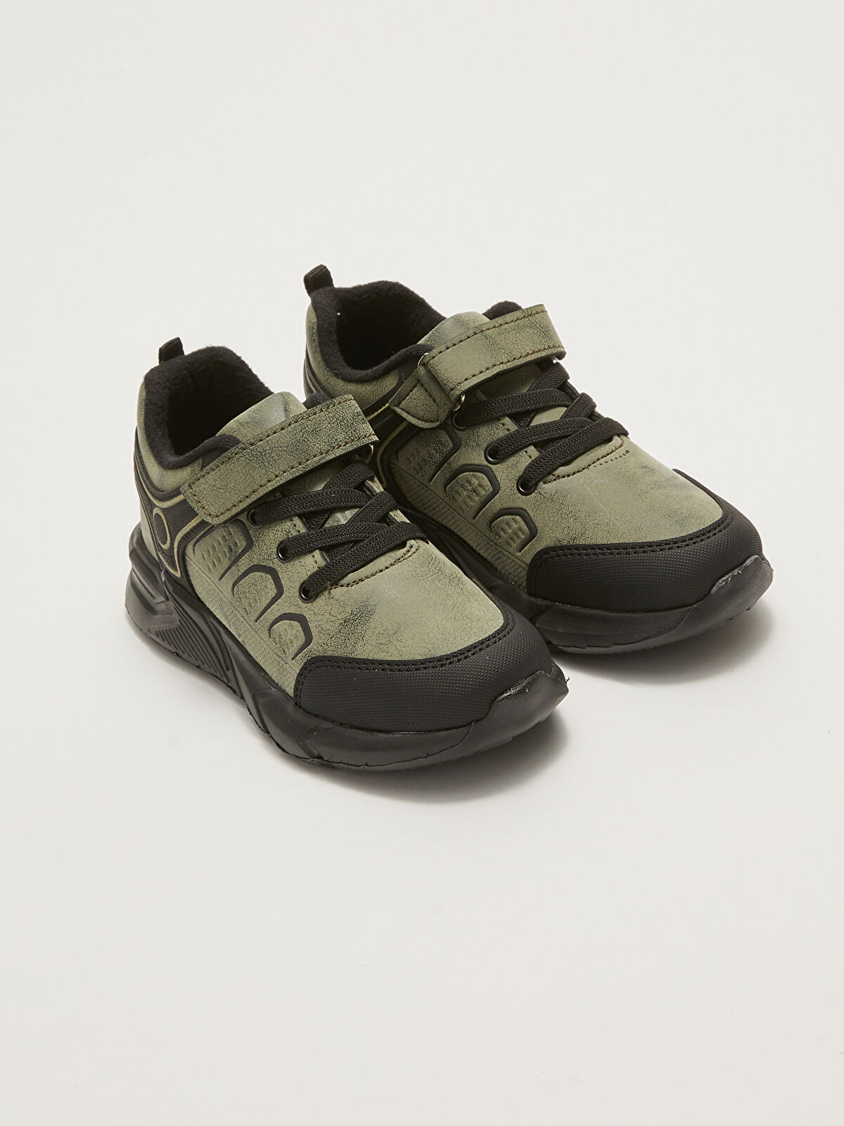 Bağcık ve Cırt Cırtlı Erkek Çocuk Trekking Ayakkabı
