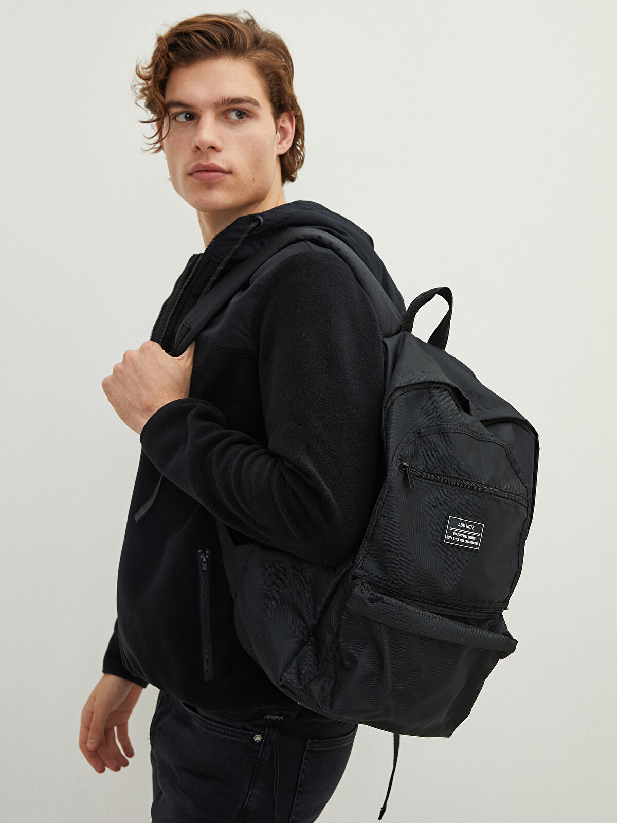 Etiket Baskılı Erkek Sırt Çantası