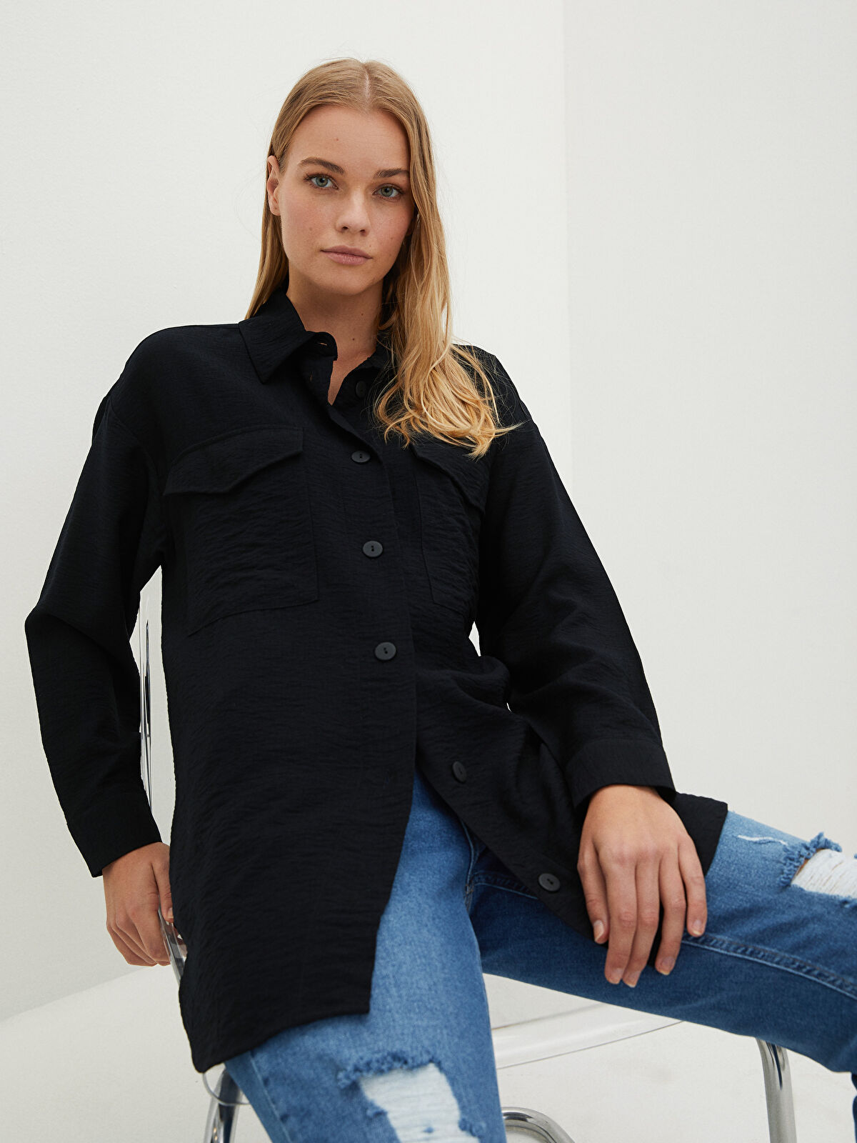 LCW CLASSIC Önden Düğme Kapamalı Uzun Kollu Düz Cep Detaylı Maroken Kumaş Kadın Gömlek