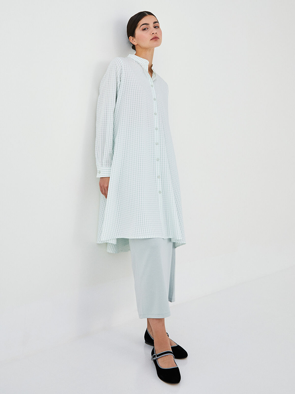 QOOQ STORE Önden Düğme Kapamalı Desenli Uzun Kollu Kadın Gömlek QOOQ STORE Önden Düğme Kapamalı Desenli Uzun Kollu Kadın Gömlek