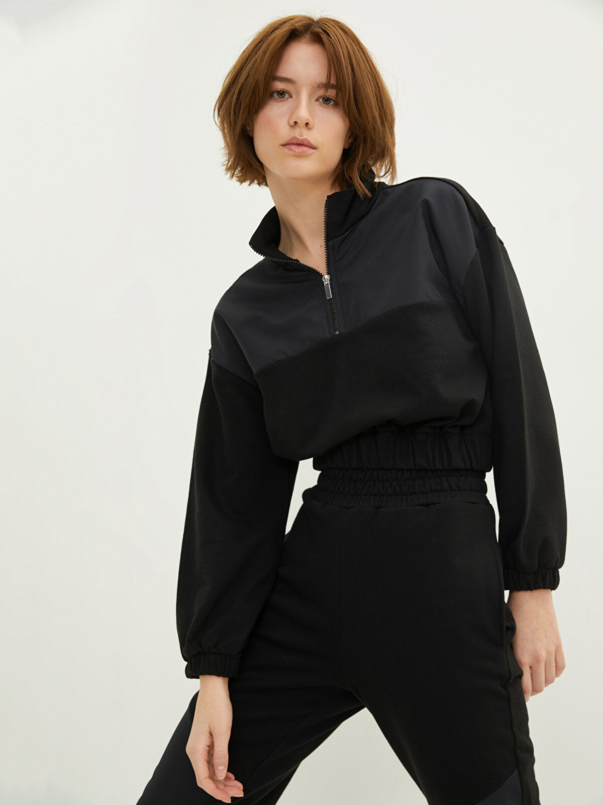 LCW LIMITED Dik Yaka Renk Bloklu Uzun Kollu Kadın Sweatshirt