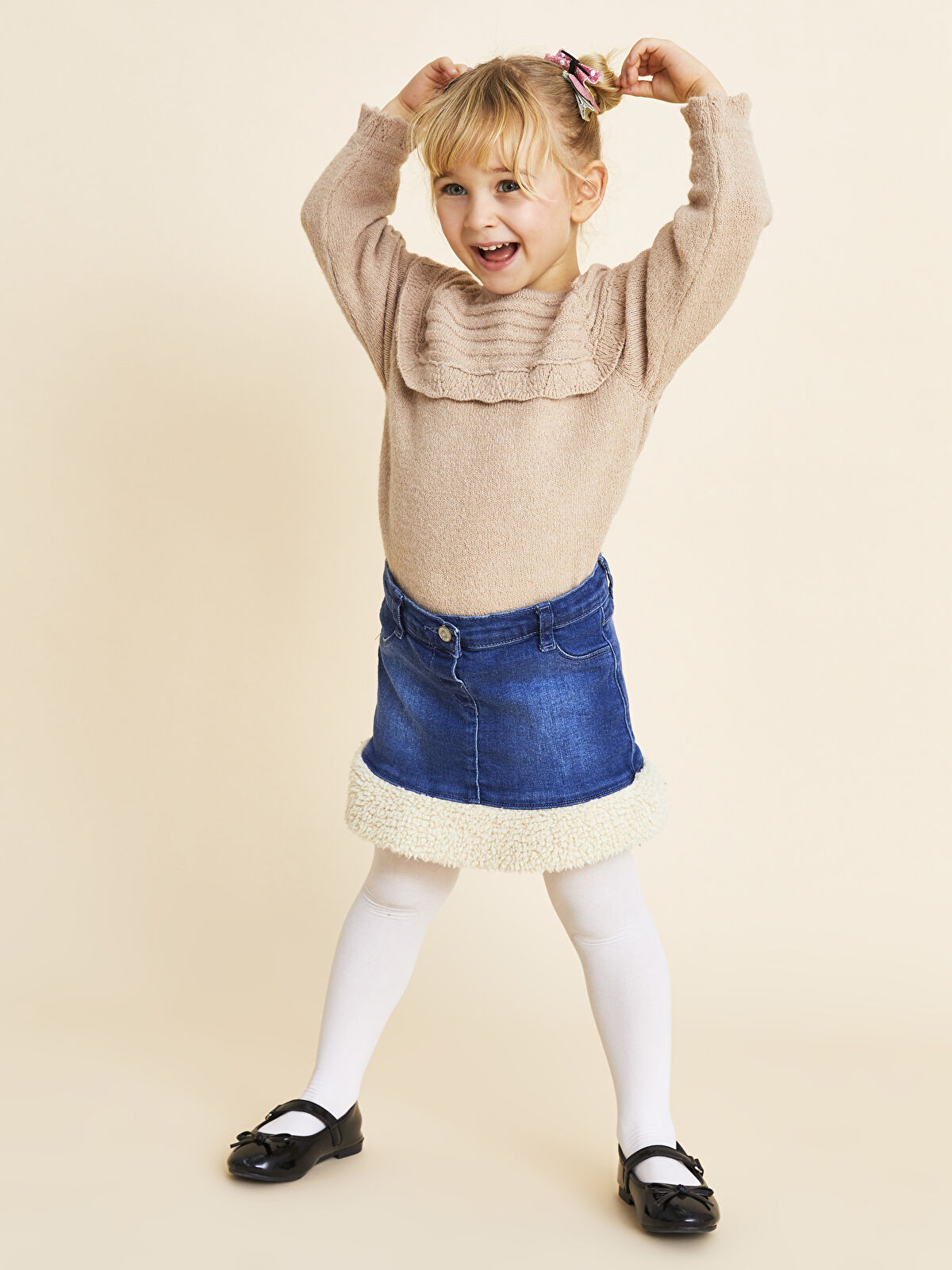 Beli Lastikli Basic Kız Bebek Jean Etek ve Külotlu Çorap 2'li Takım