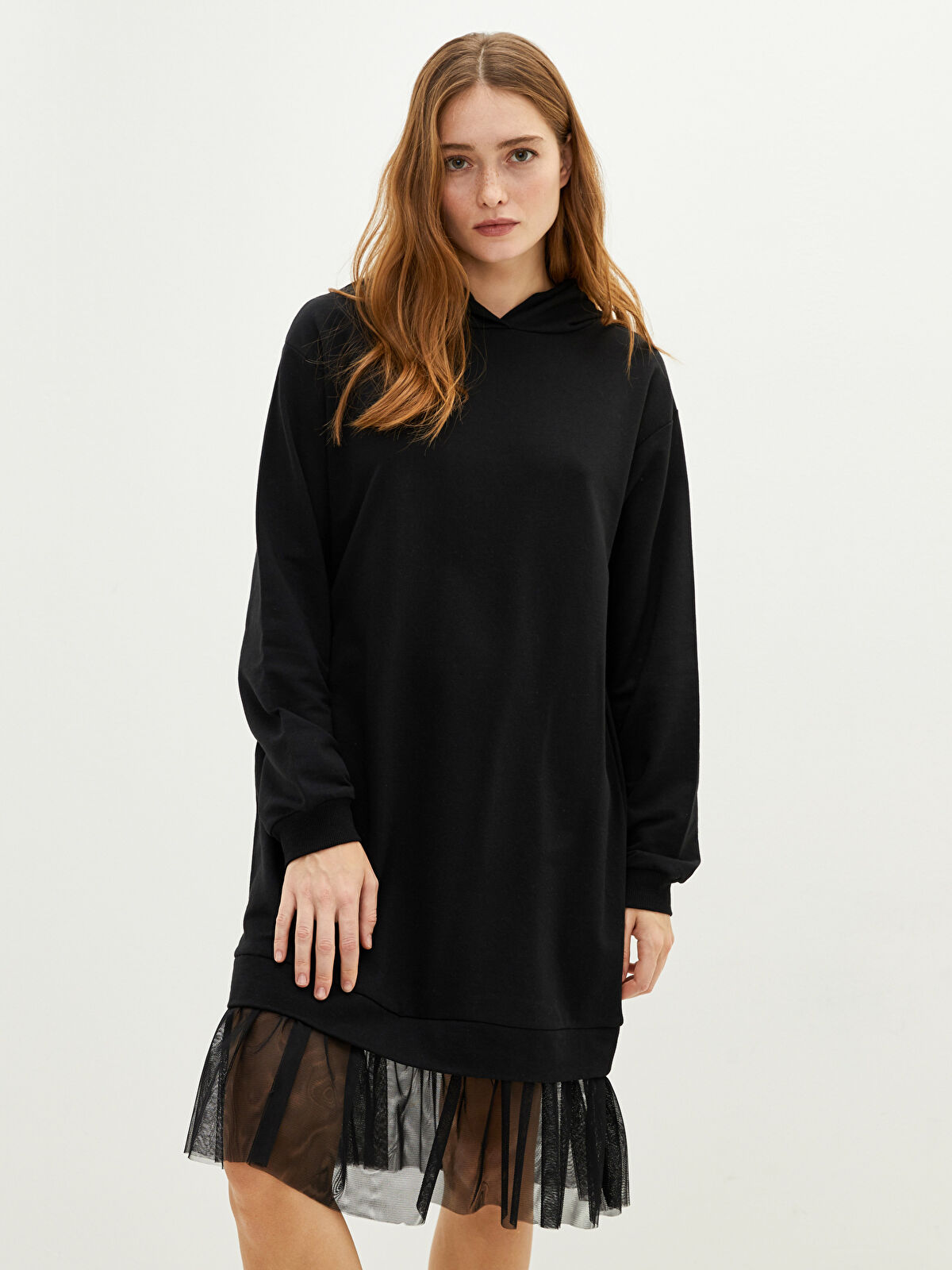 LCW CASUAL Kapüşonlu Tül Detaylı Uzun Kollu Kadın Elbise LCW CASUAL Kapüşonlu Tül Detaylı Uzun Kollu Kadın Elbise