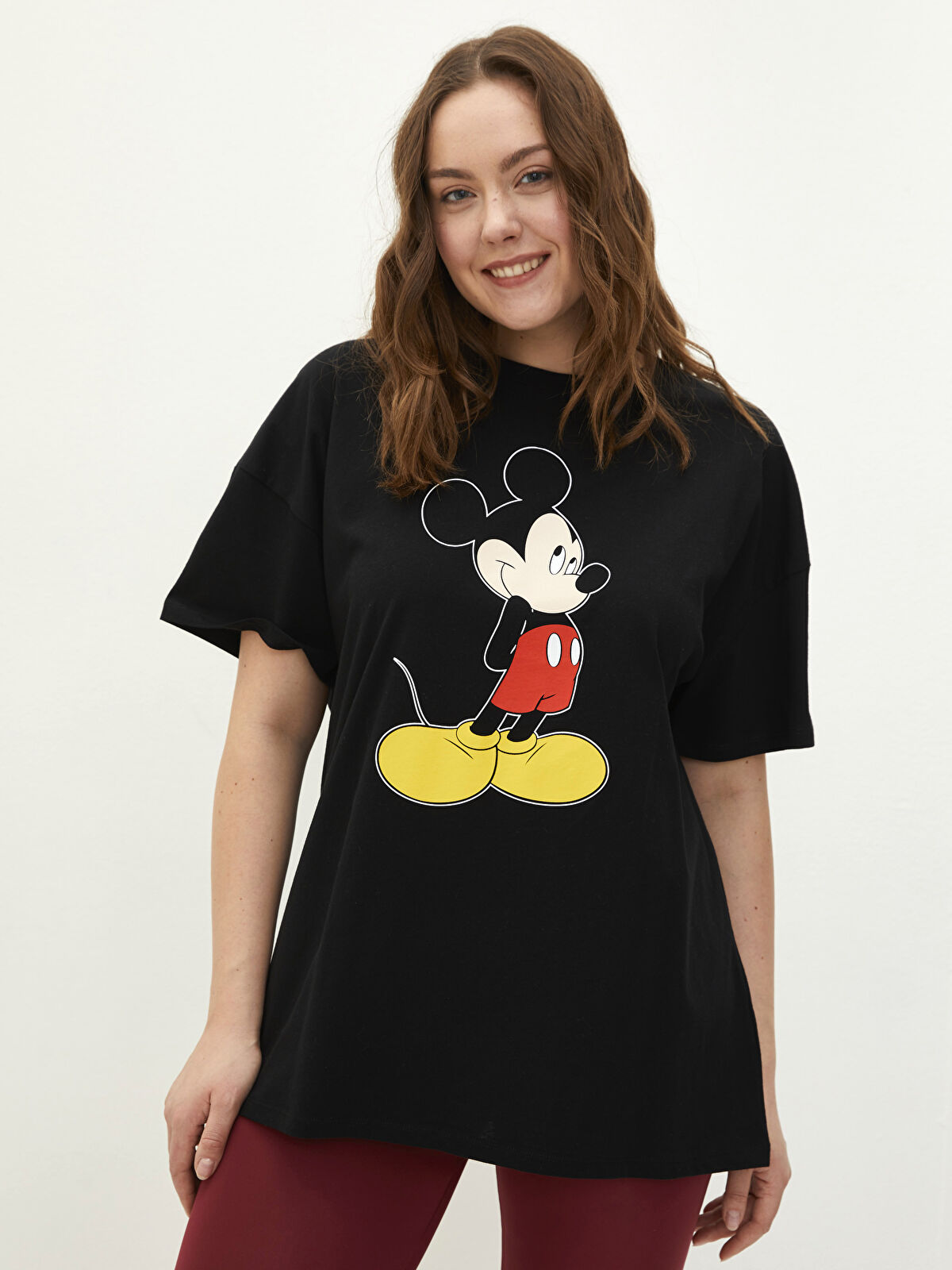 Büyük Beden Mickey Mouse Baskılı Kısa Kollu Pamuklu Kadın Tişört