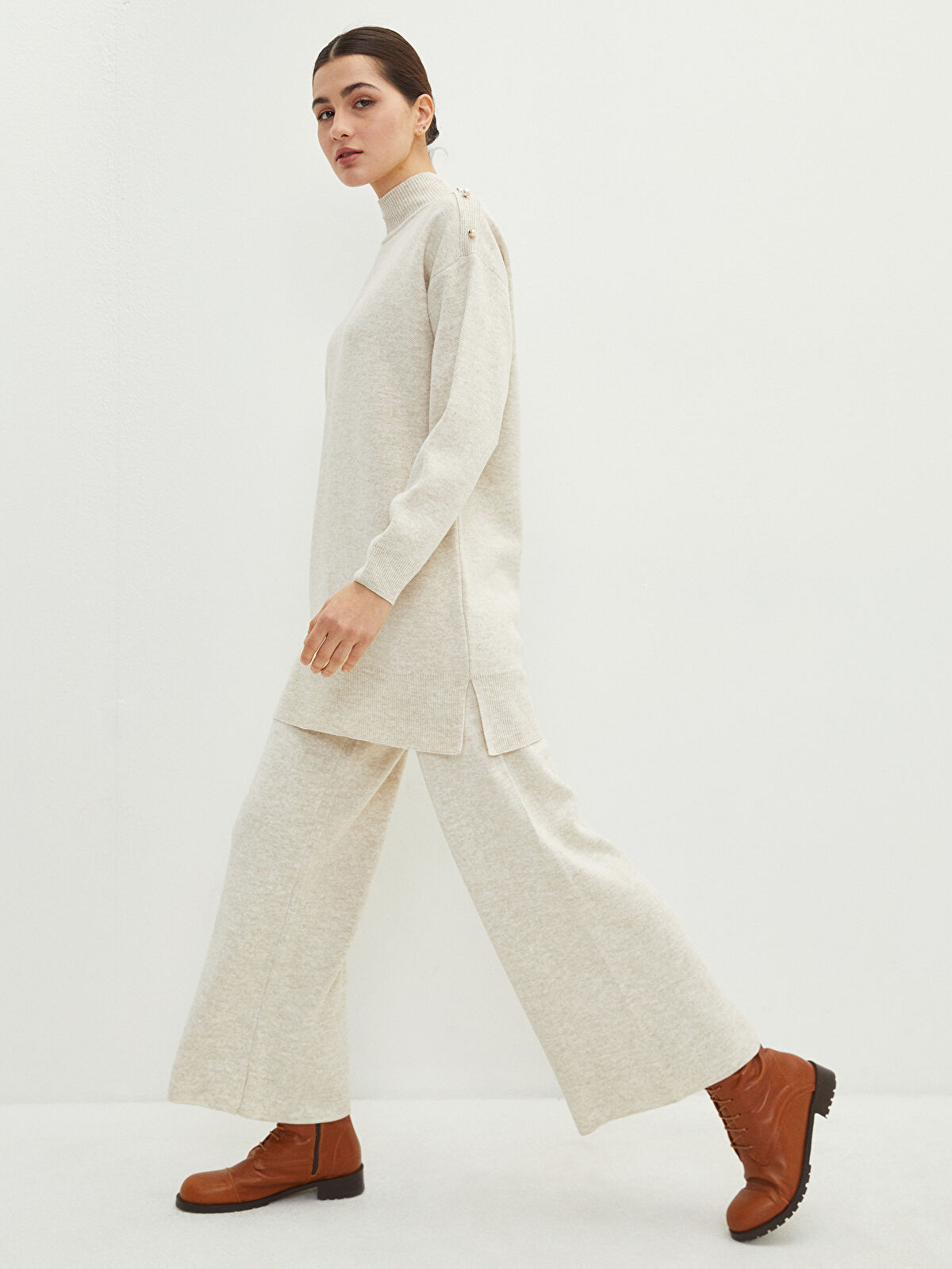 MODEST Beli Lastikli Düz Geniş Paça Kadın Triko Pantolon