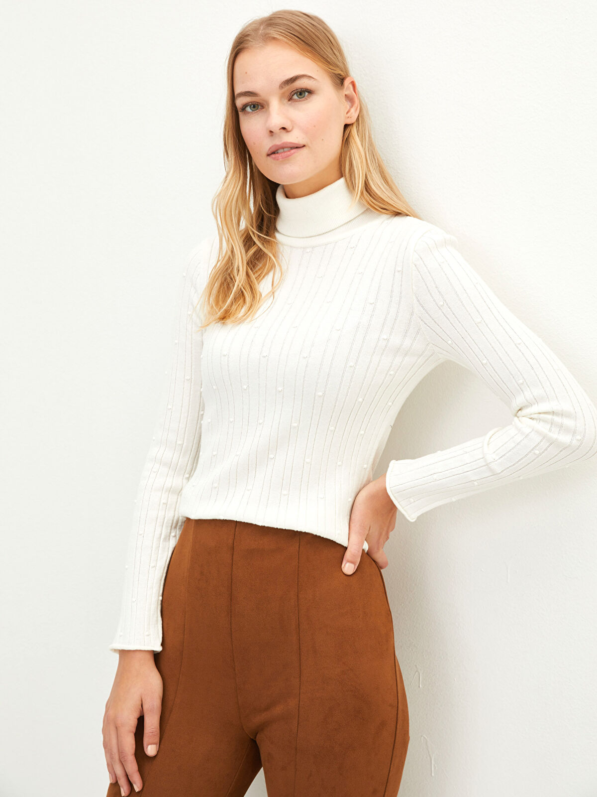 LCW CLASSIC Balıkçı Yaka Puantiyeli Uzun Kollu Kadın Triko Kazak