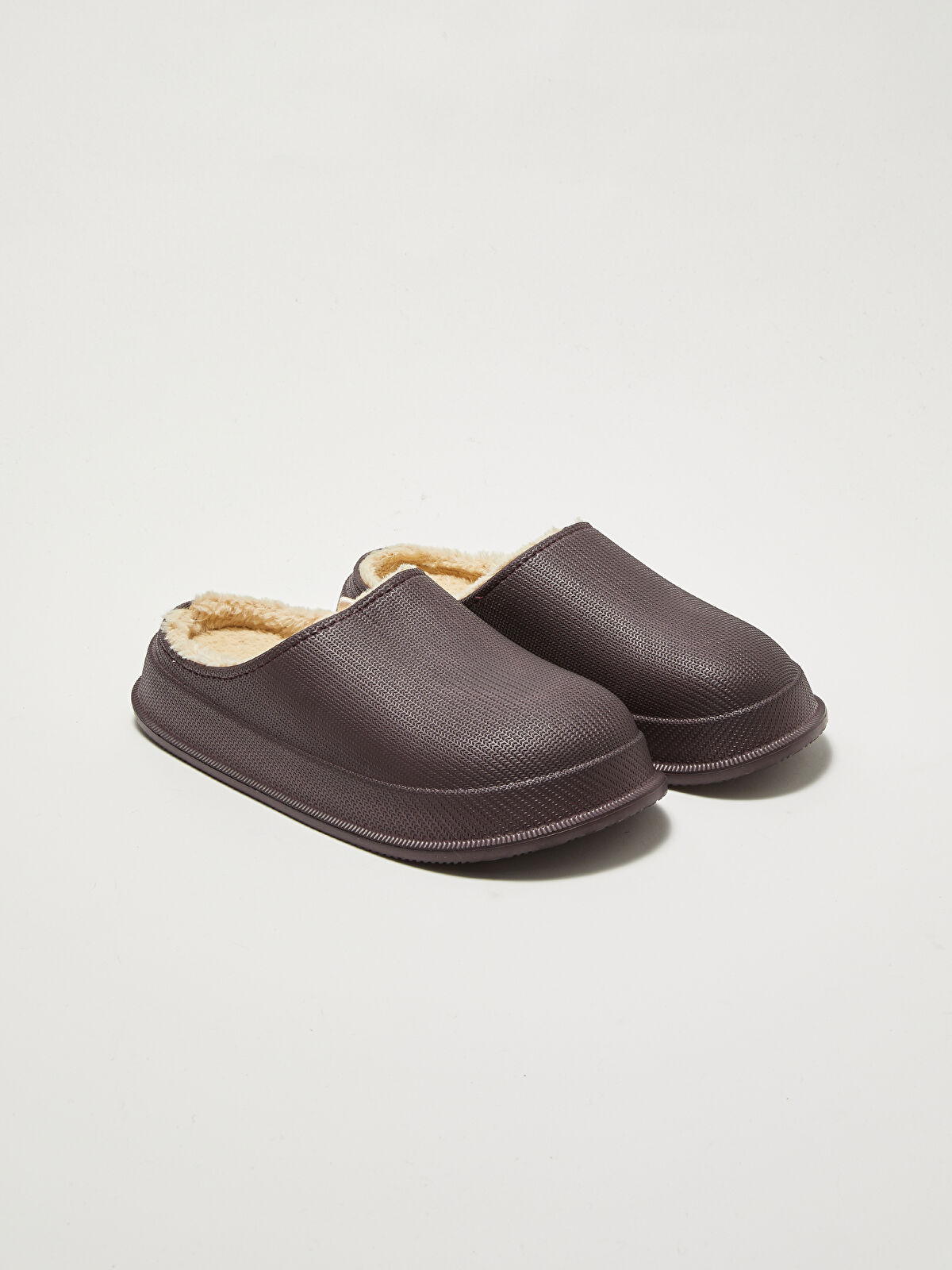 Önü Kapalı Kadın Ev Terliği