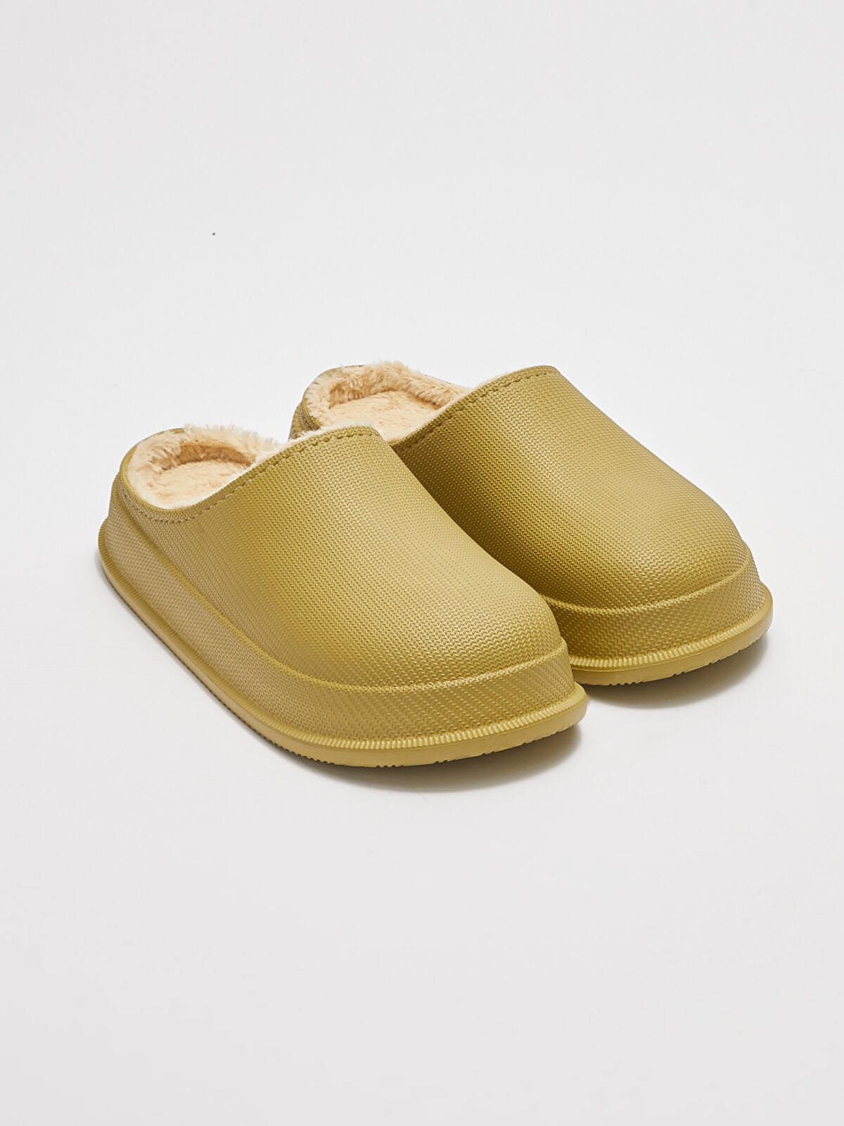 Önü Kapalı Kadın Ev Terliği