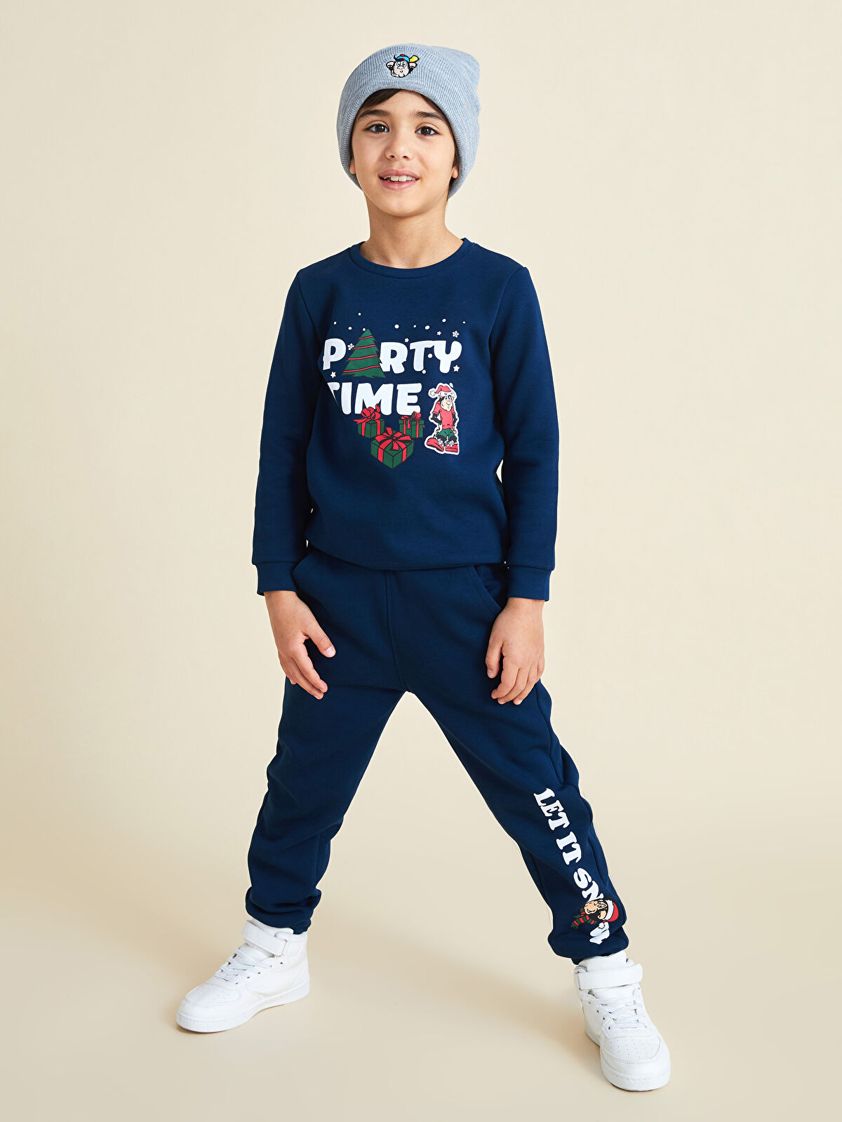 Erkek Çocuk Nostaljik Maymun Nakışlı Triko Bere