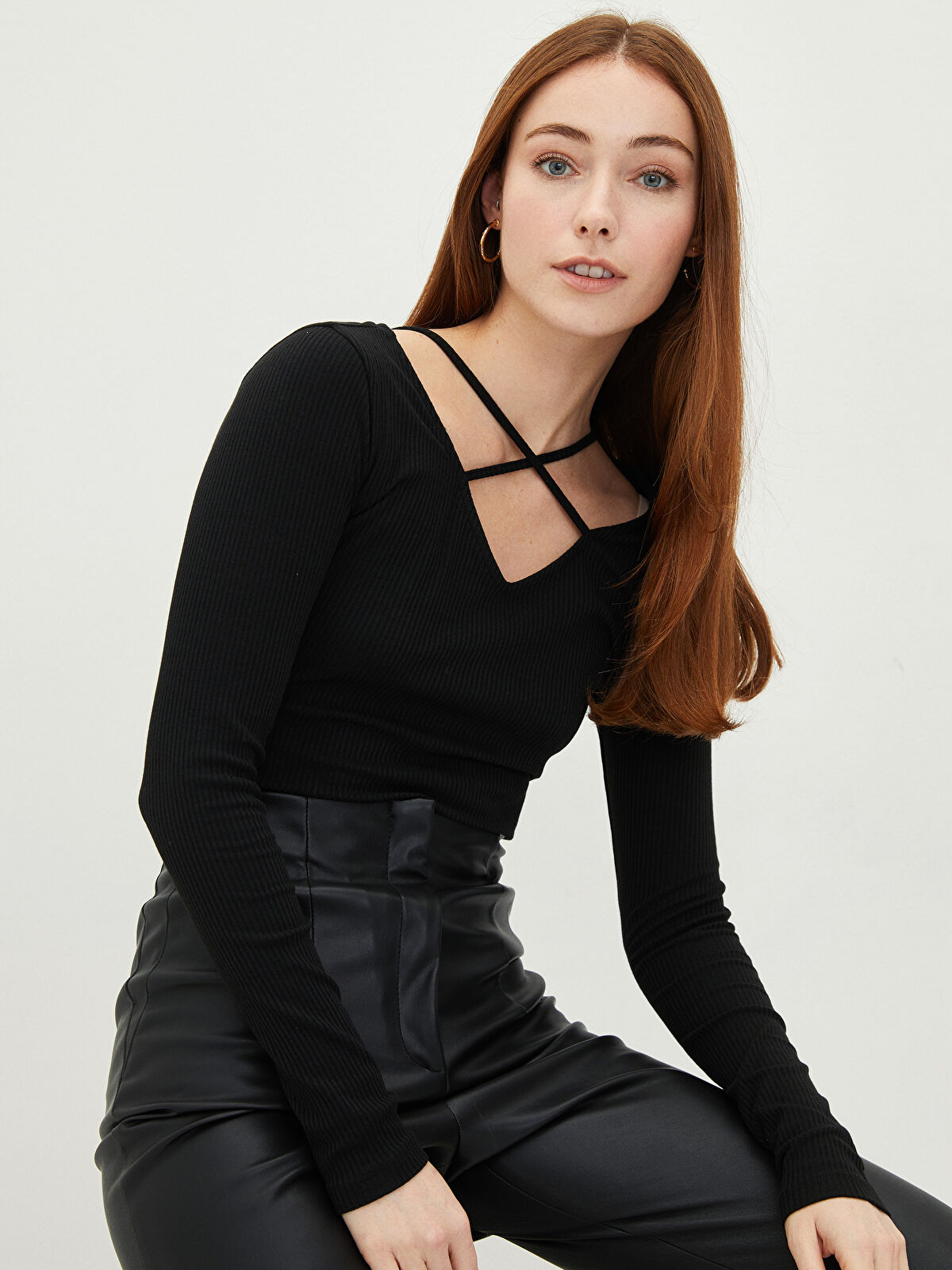 LCW CLASSIC V Yaka Düz Uzun Kollu Kaşkorse Kadın Tişört