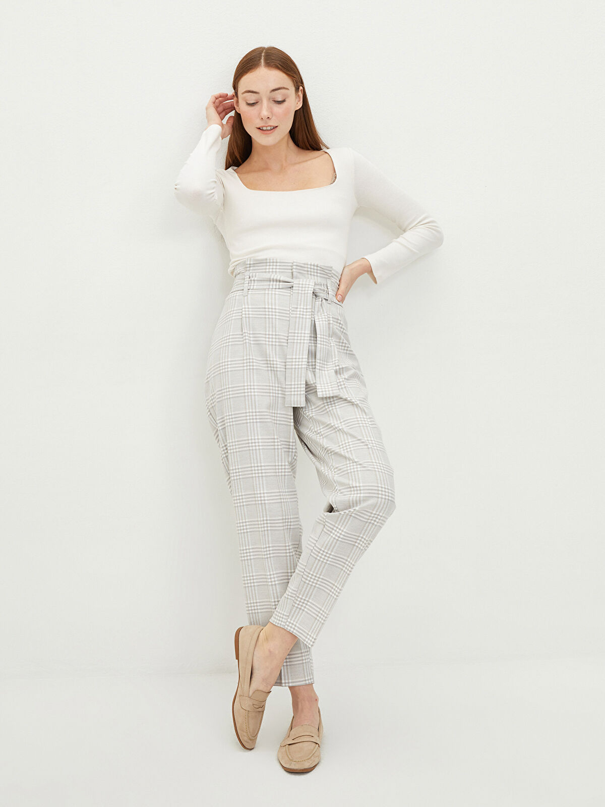 LCW CLASSIC Beli Kuşak Bağlamalı Rahat Kalıp Ekose Kadın Pantolon LCW CLASSIC Beli Kuşak Bağlamalı Rahat Kalıp Ekose Kadın Pantolon