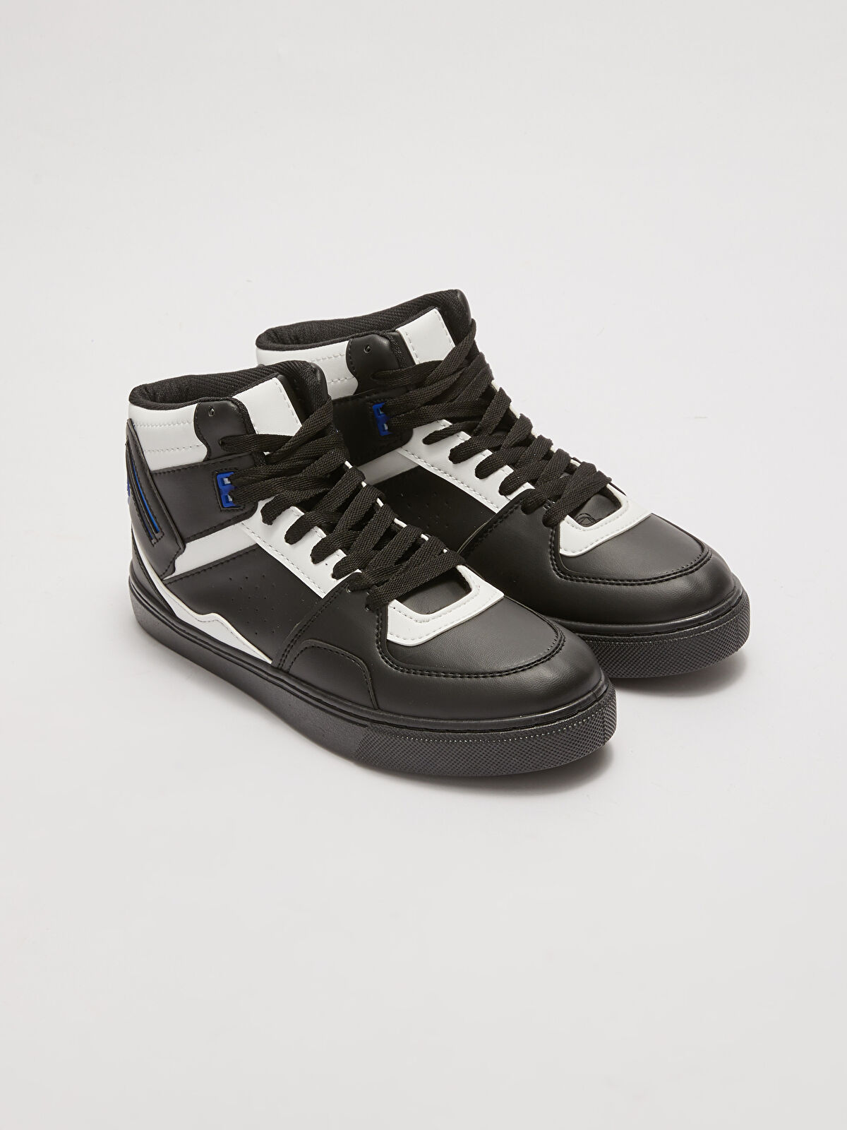 Renk Bloklu Bağcıklı Bilek Boy Erkek Spor Ayakkabı Renk Bloklu Bağcıklı Bilek Boy Erkek Spor Ayakkabı