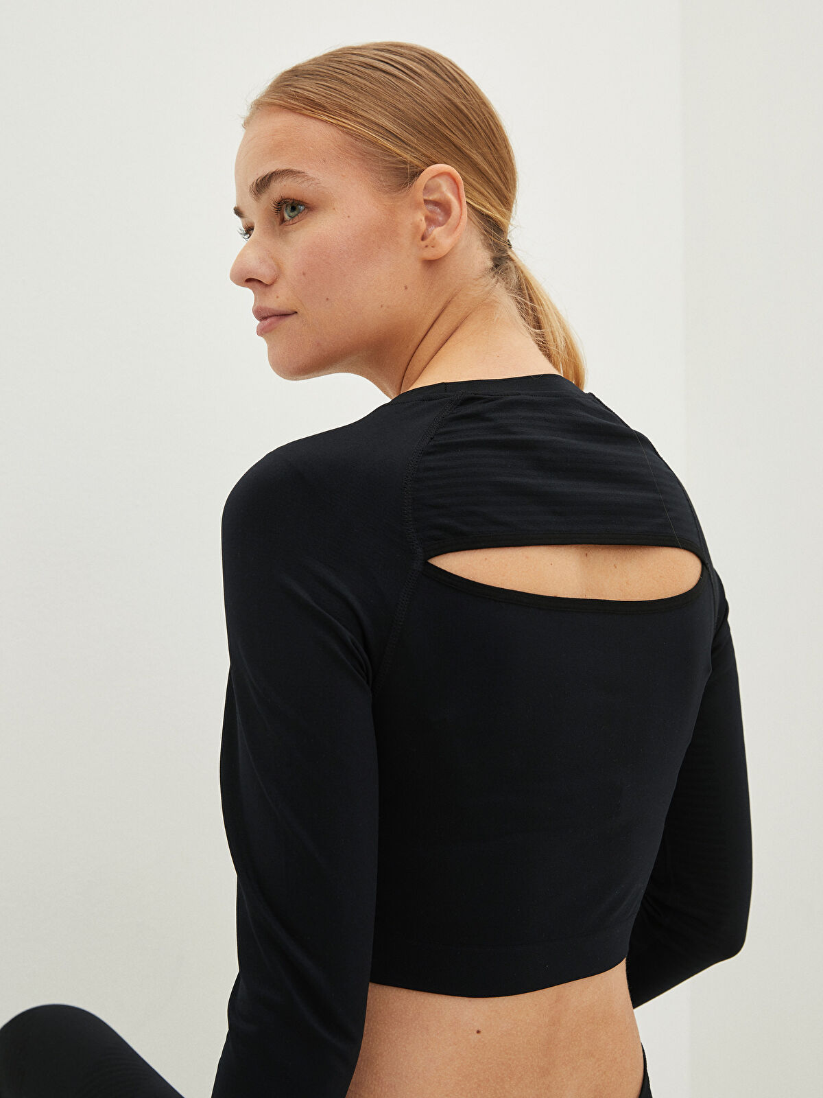 Bisiklet Yaka Düz Uzun Kollu Crop Dikişsiz Kadın Outdoor Tişört