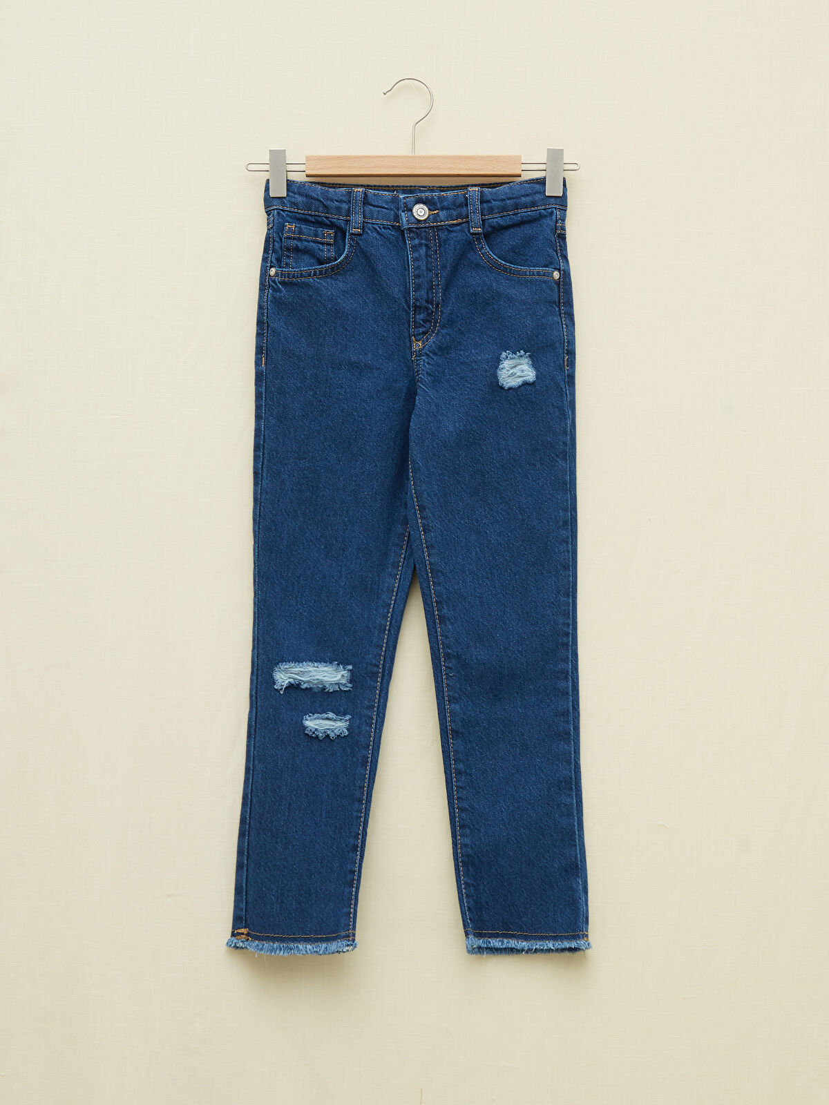 LCW GREEN Yırtık Detaylı Kız Çocuk Jean Pantolon