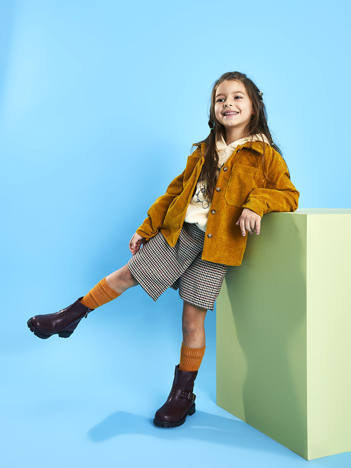 Kazayağı Desenli Gabardin Kız Çocuk Şort Etek