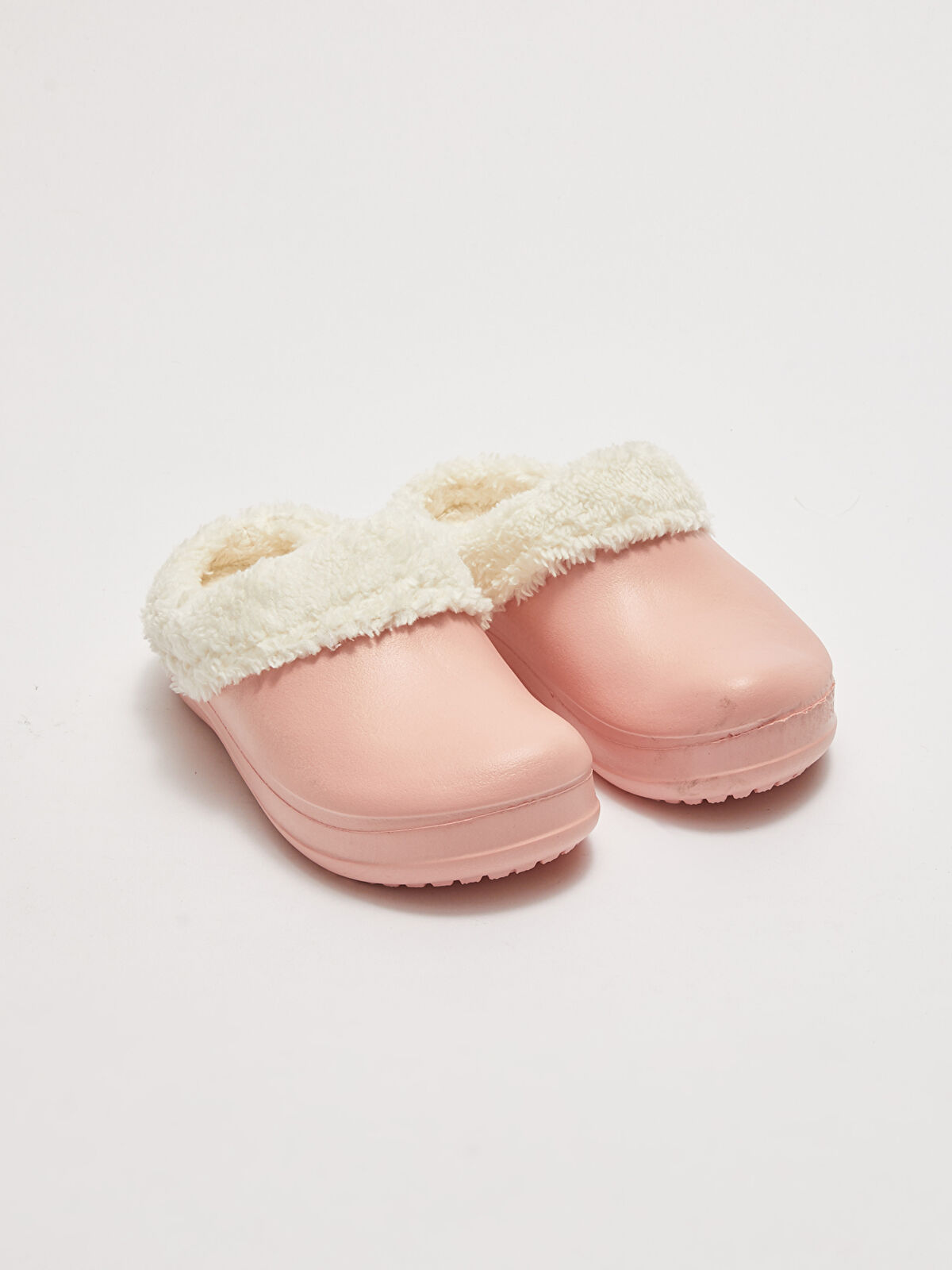 Pelüş Detaylı Önü Kapalı Kız Çocuk Ev Terliği