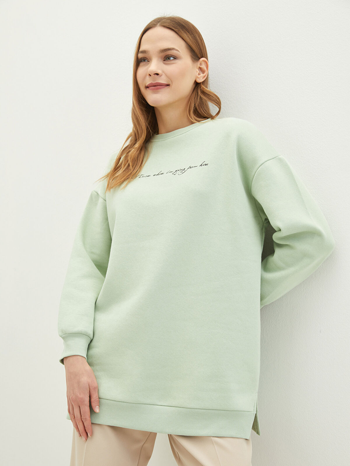 MODEST Bisiklet Yaka Yazı Baskılı Uzun Kollu Oversize Kadın Tunik