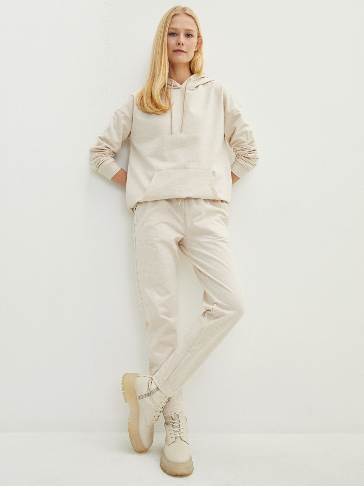 LCW BASIC Beli Lastikli Düz Cep Detaylı Kadın Jogger Eşofman Altı