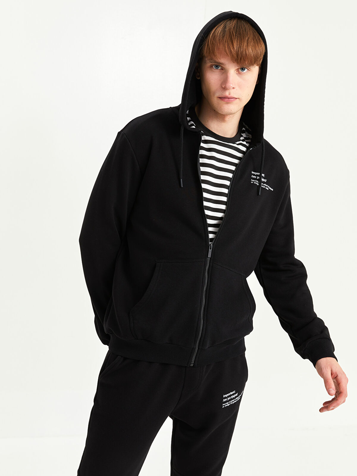 XSIDE Kapüşonlu Uzun Kollu Fermuarlı Erkek Sweatshirt XSIDE Kapüşonlu Uzun Kollu Fermuarlı Erkek Sweatshirt