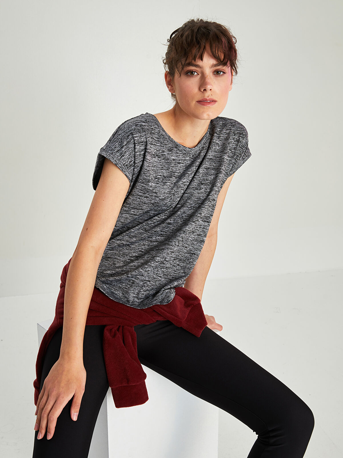 LCW ACTIVE Bisiklet Yaka Düz Kısa Kollu Kadın Spor Tişört