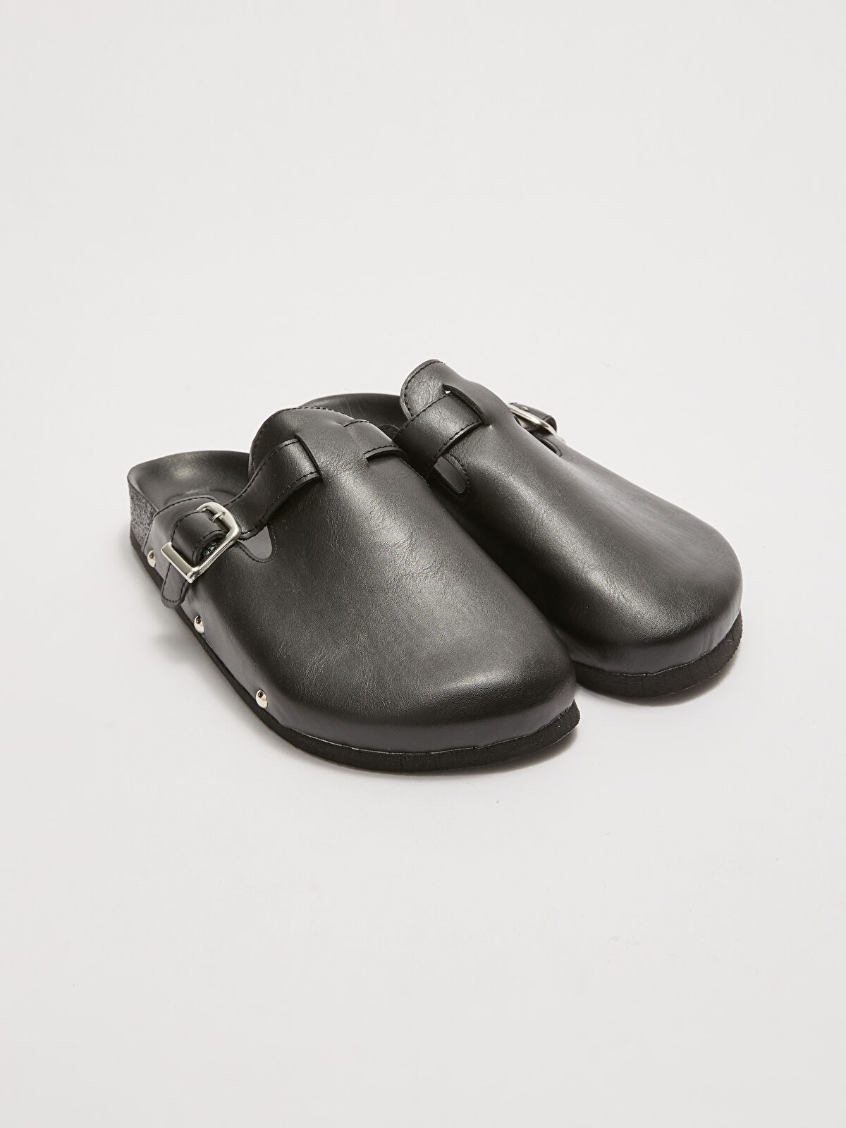 Toka Detaylı Önü Kapalı Kadın Ev Terliği