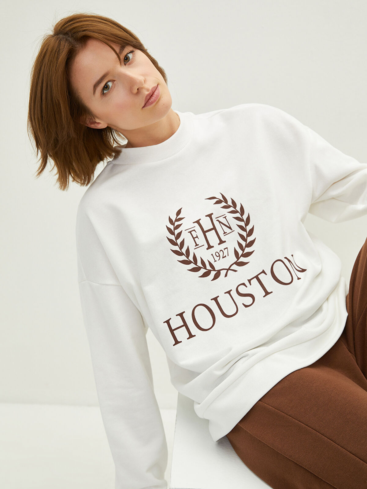 LCW LIMITED Bisiklet Yaka Baskılı Uzun Kollu Kadın Sweatshirt