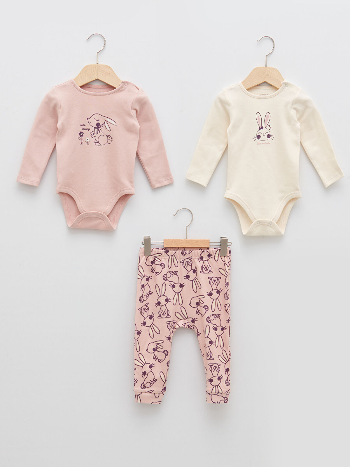 Bisiklet Yaka Uzun Kollu Baskılı  Pamuklu Kız Bebek Çıtçıtlı Body ve Pantolon 3'lü Takım