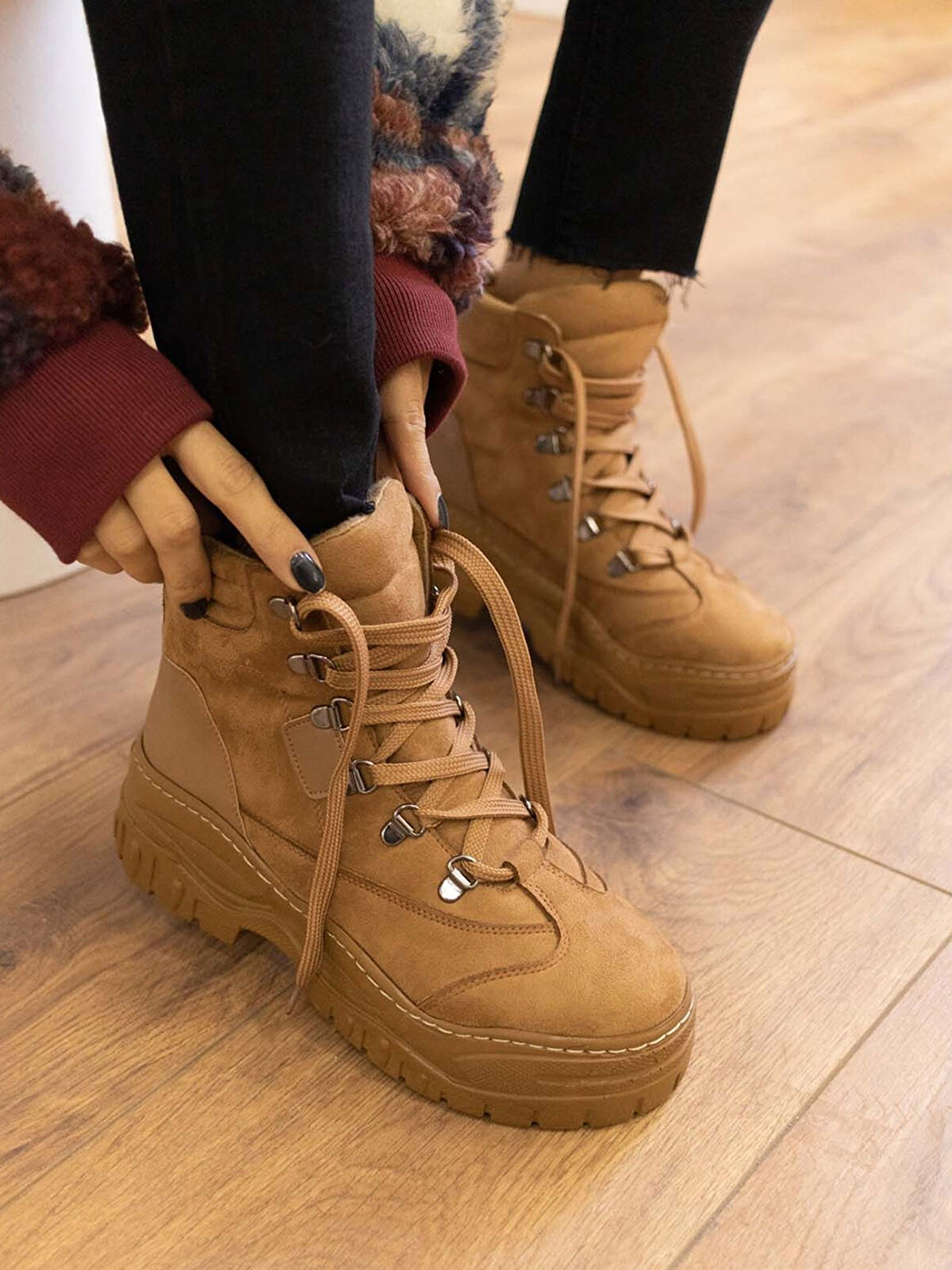 Dark Seer Bağcıklı Kalın Taban Kadın Bot