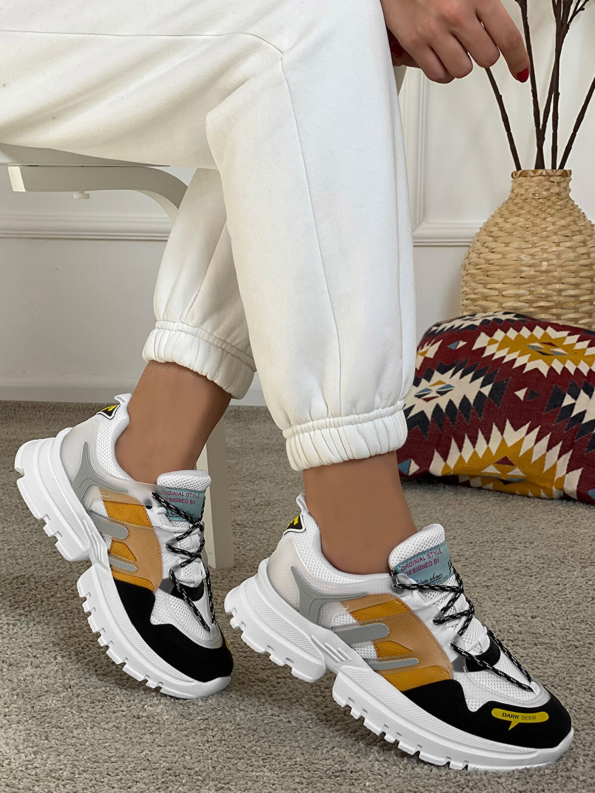 Dark Seer Bağcıklı Kalın Tabanlı Kadın Spor Ayakkabı