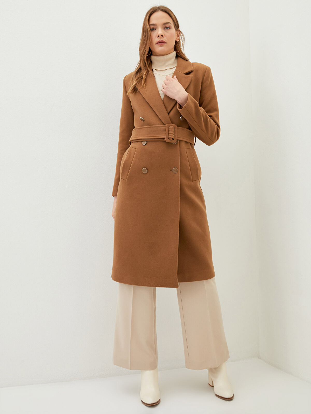 LCW CLASSIC Ceket Yaka Beli Kemerli Cep Detaylı Uzun Kollu İnce Kadın Kaşe Kaban LCW CLASSIC Ceket Yaka Beli Kemerli Cep Detaylı Uzun Kollu İnce Kadın Kaşe Kaban