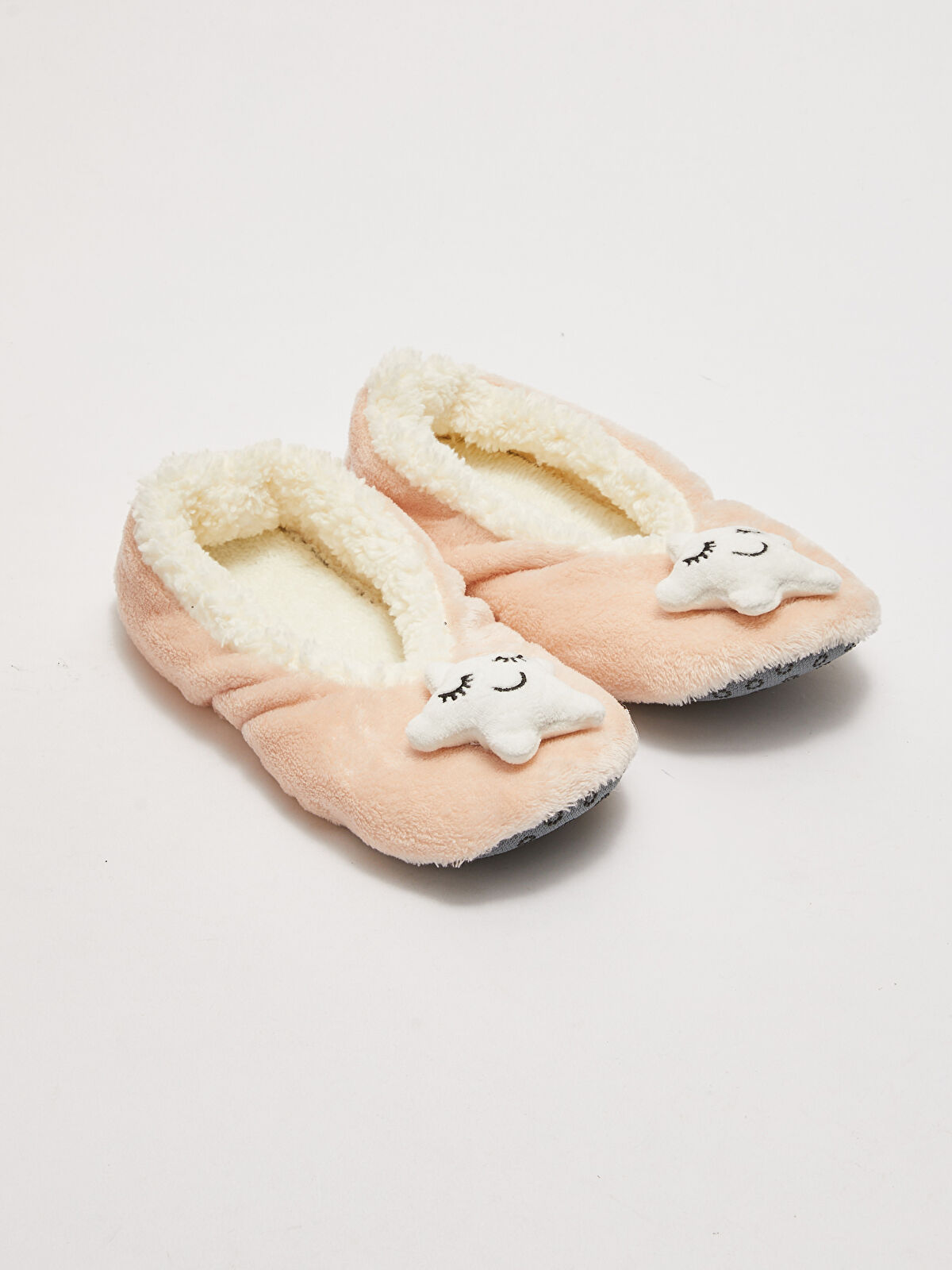 Patch Detaylı Pelüş Kadın Ev Ayakkabısı