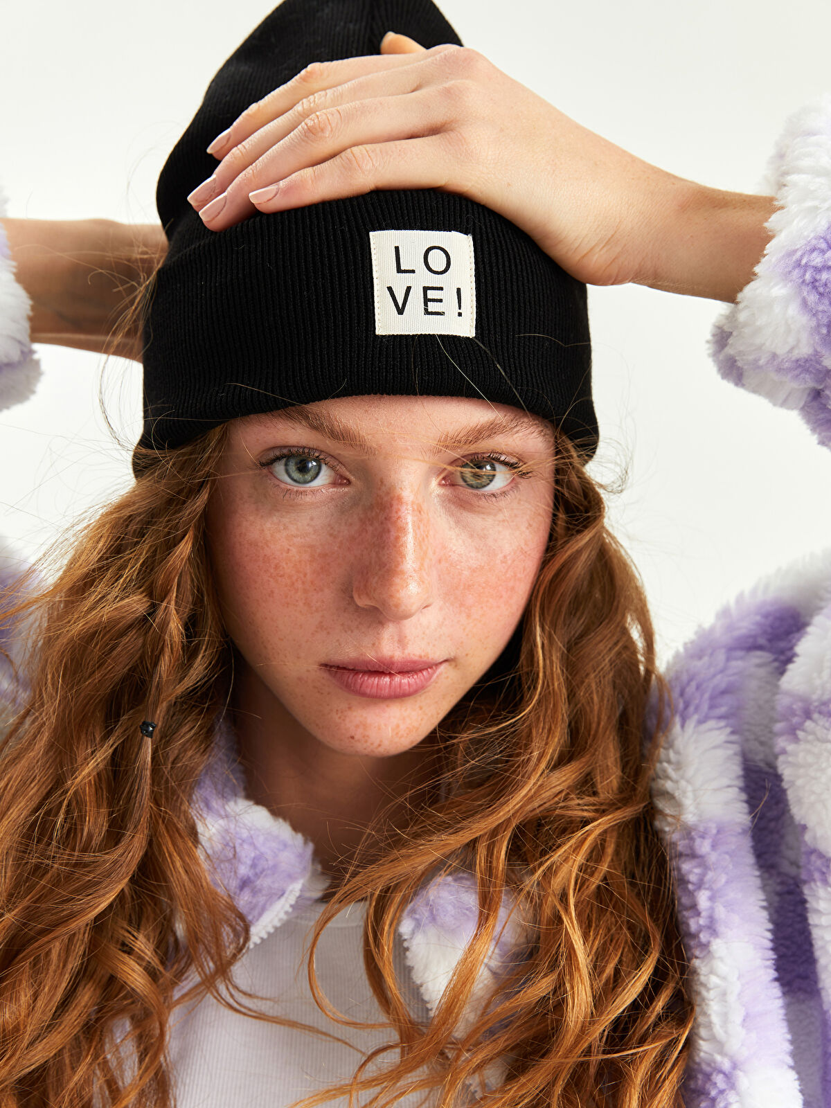 Etiket Detaylı Kadın Triko Bere