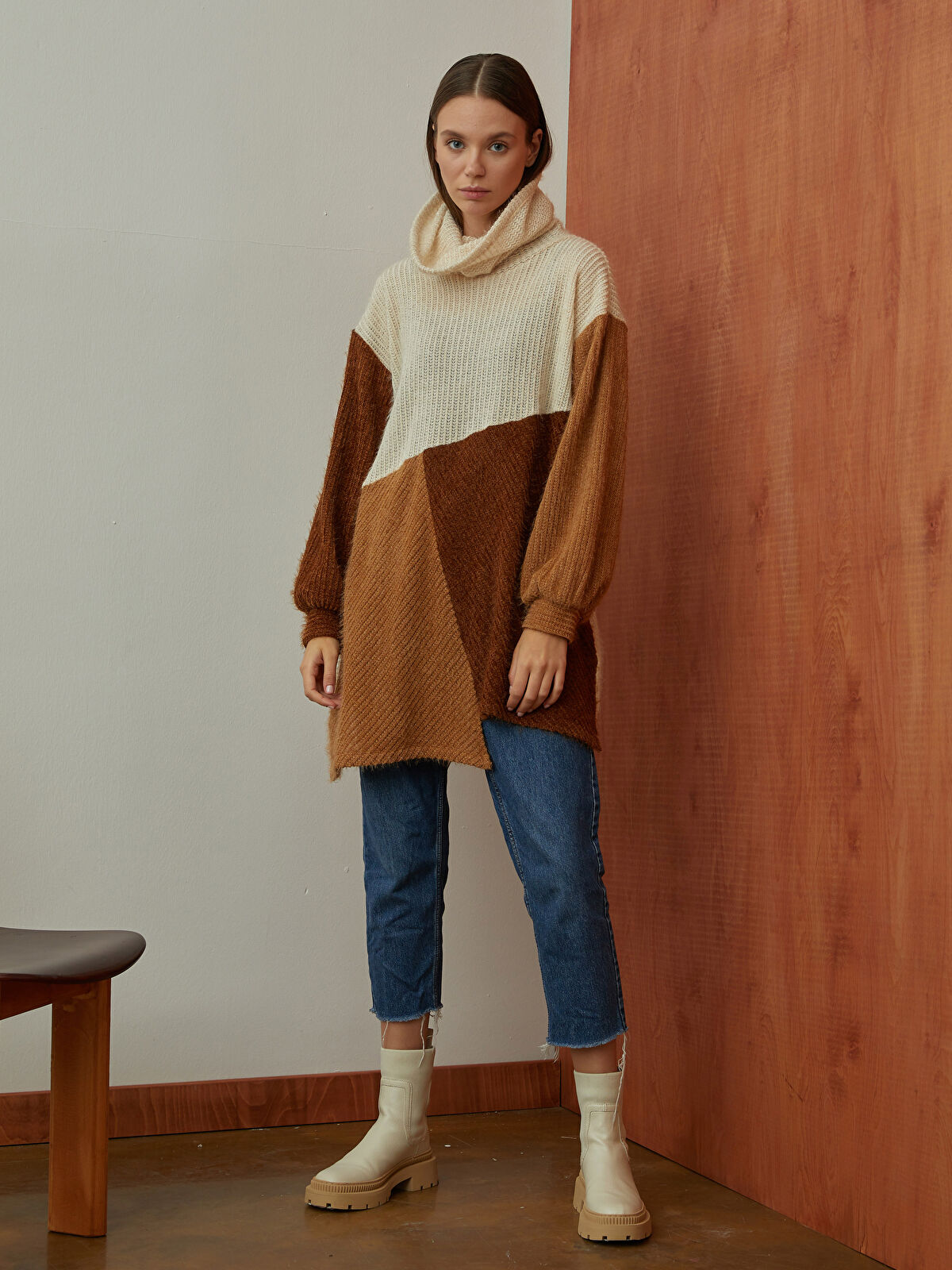 QOOQ STORE Dökümlü Yaka Renk Bloklu Uzun Kollu Kadın Kazak