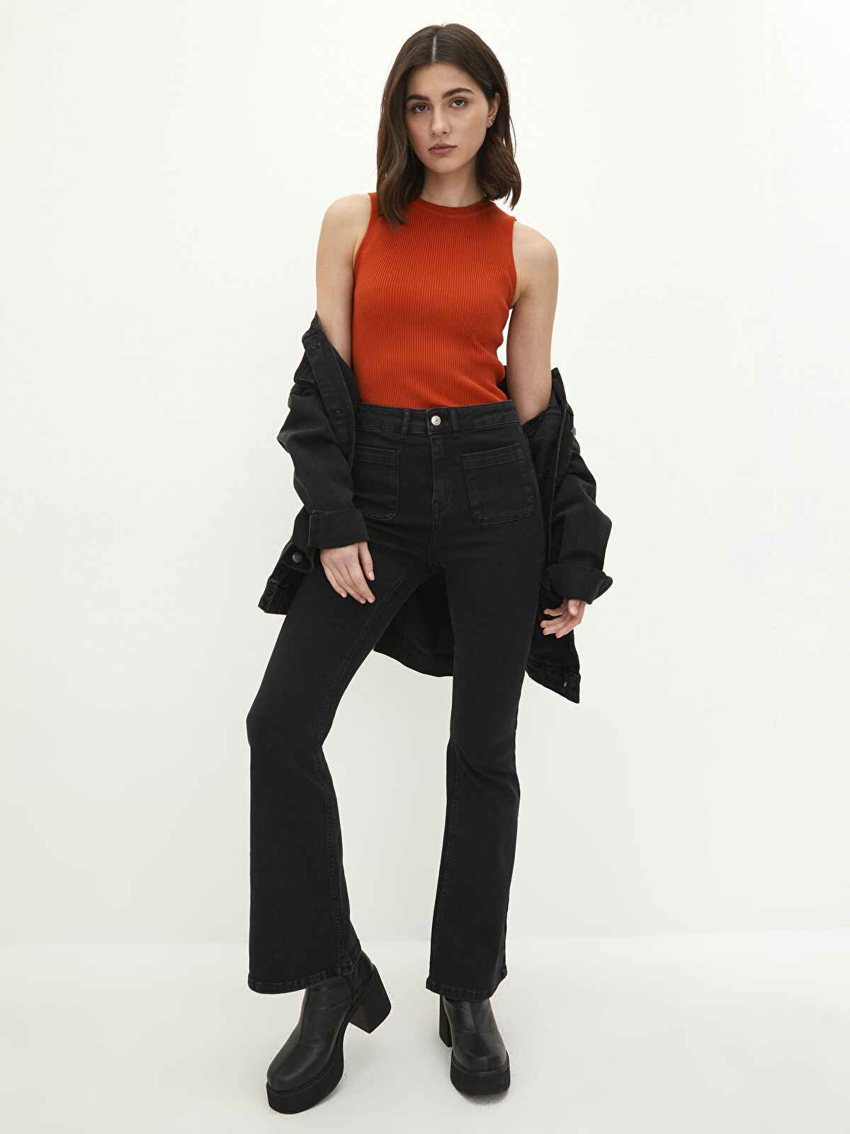 Yüksek Bel Dar Fit Cep Detaylı İspanyol Paça Kadın Rodeo Jean Pantolon