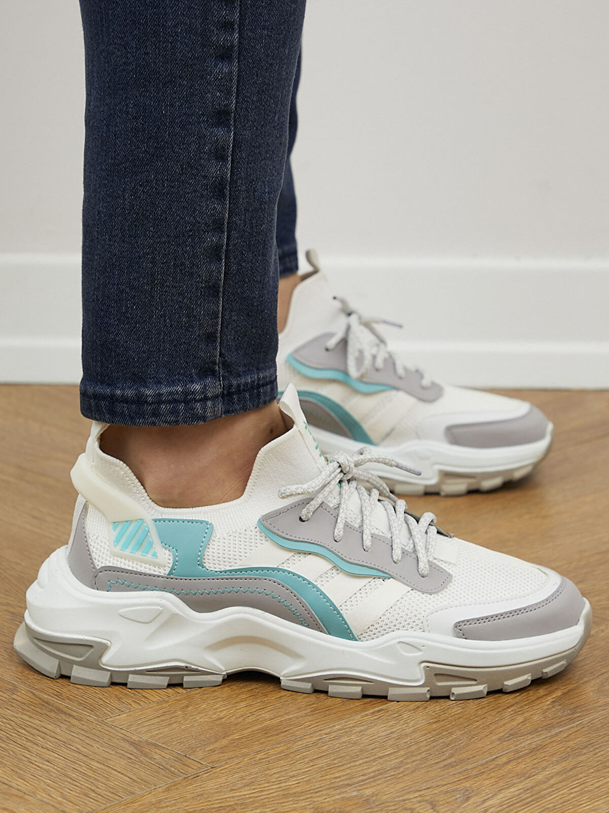 Tonny Black Renk Bloklu Kalın Taban Erkek Spor Ayakkabı Tonny Black Renk Bloklu Kalın Taban Erkek Spor Ayakkabı