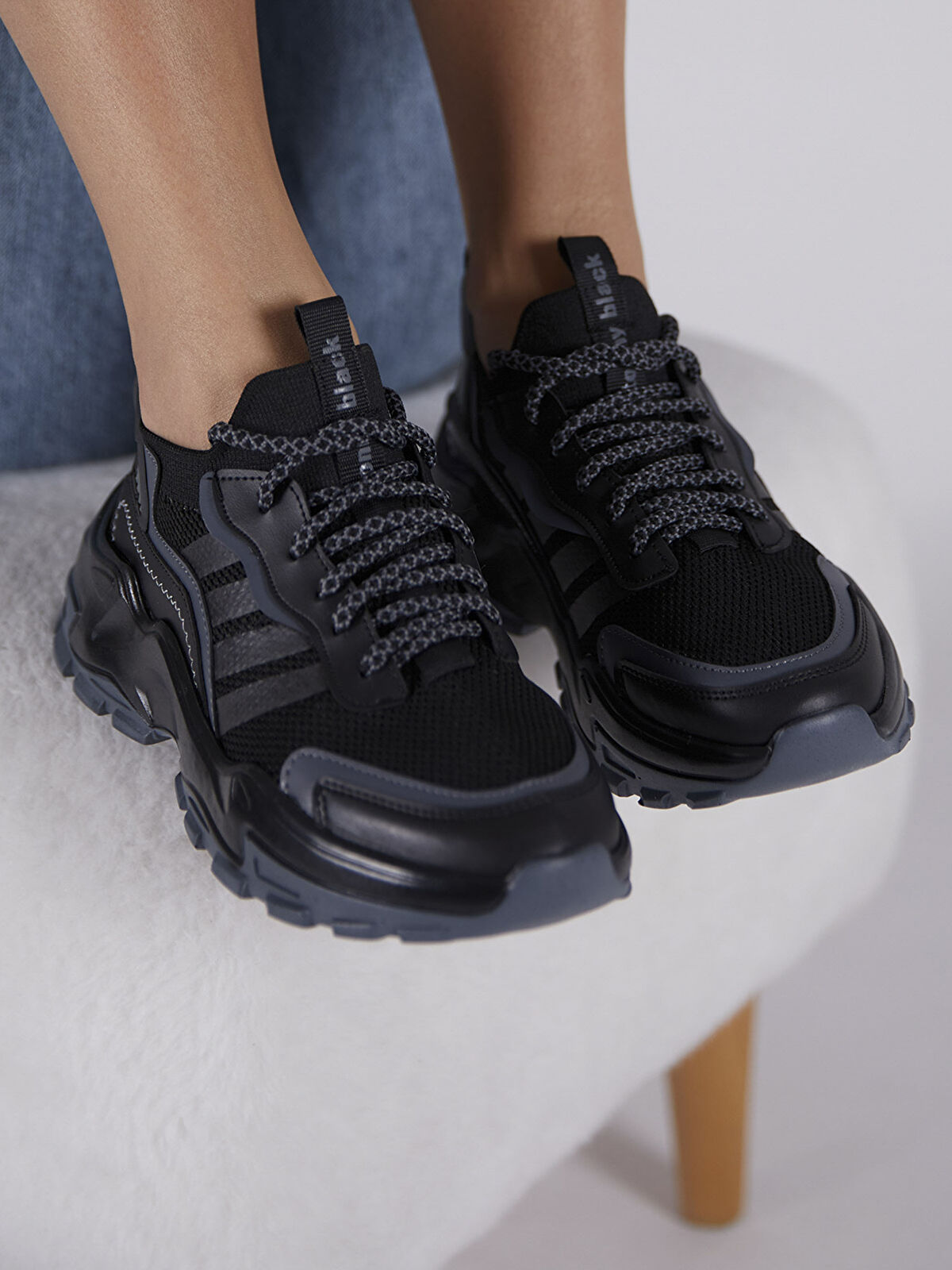 Tonny Black Renk Bloklu Kalın Taban Erkek Spor Ayakkabı Tonny Black Renk Bloklu Kalın Taban Erkek Spor Ayakkabı