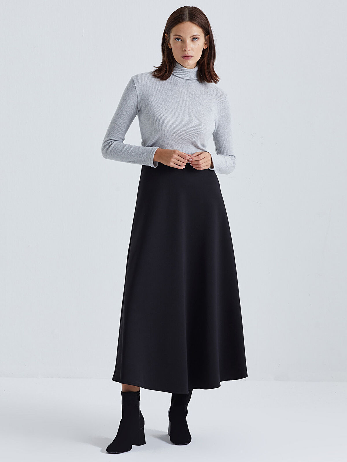 Terzi Dükkanı Beli Lastikli Düz Skuba Kumaş Kadın Etek