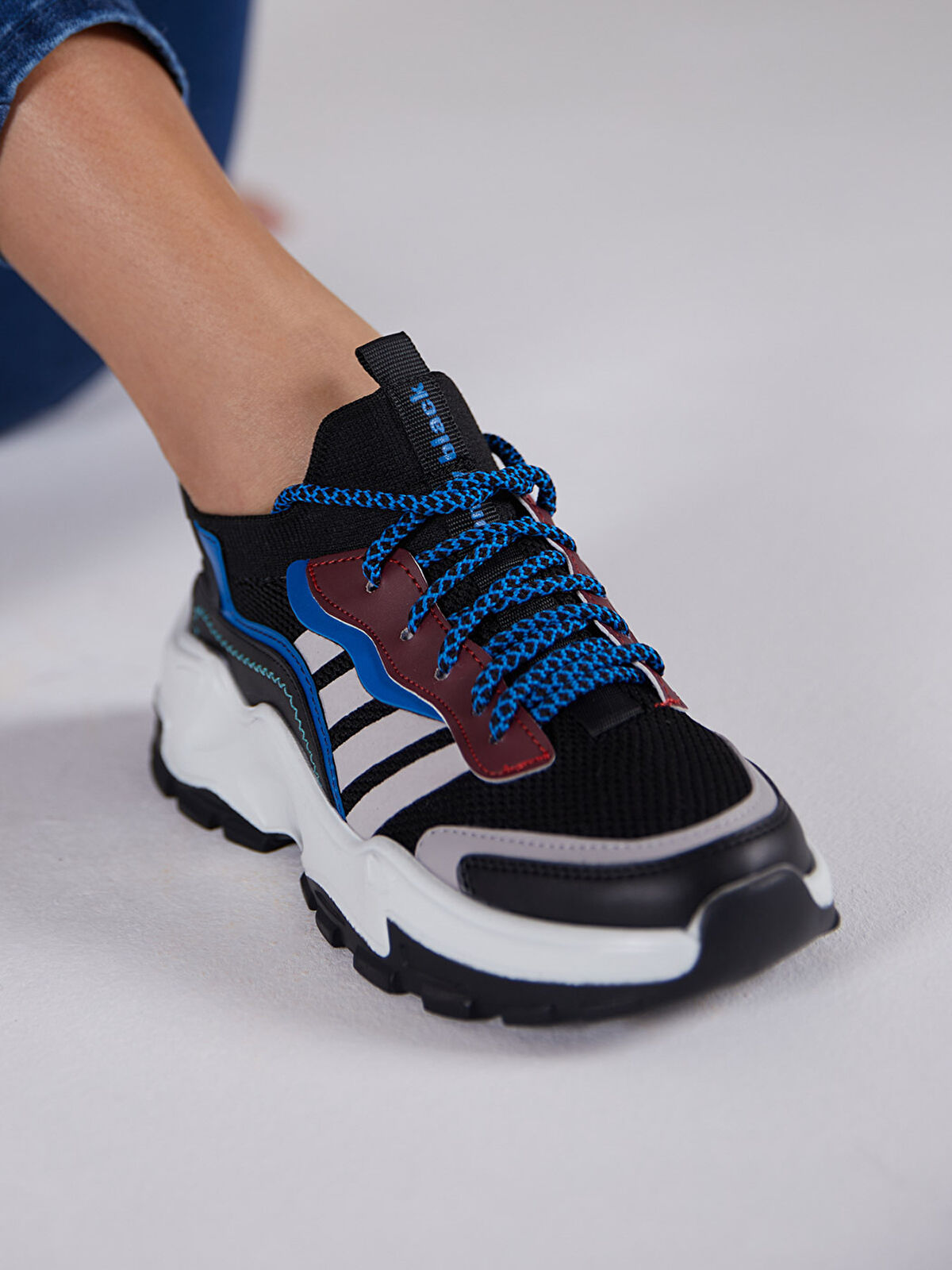 TONNY BLACK File Detaylı Bağcıklı Kalın Taban Kadın Spor Ayakkabı TONNY BLACK File Detaylı Bağcıklı Kalın Taban Kadın Spor Ayakkabı