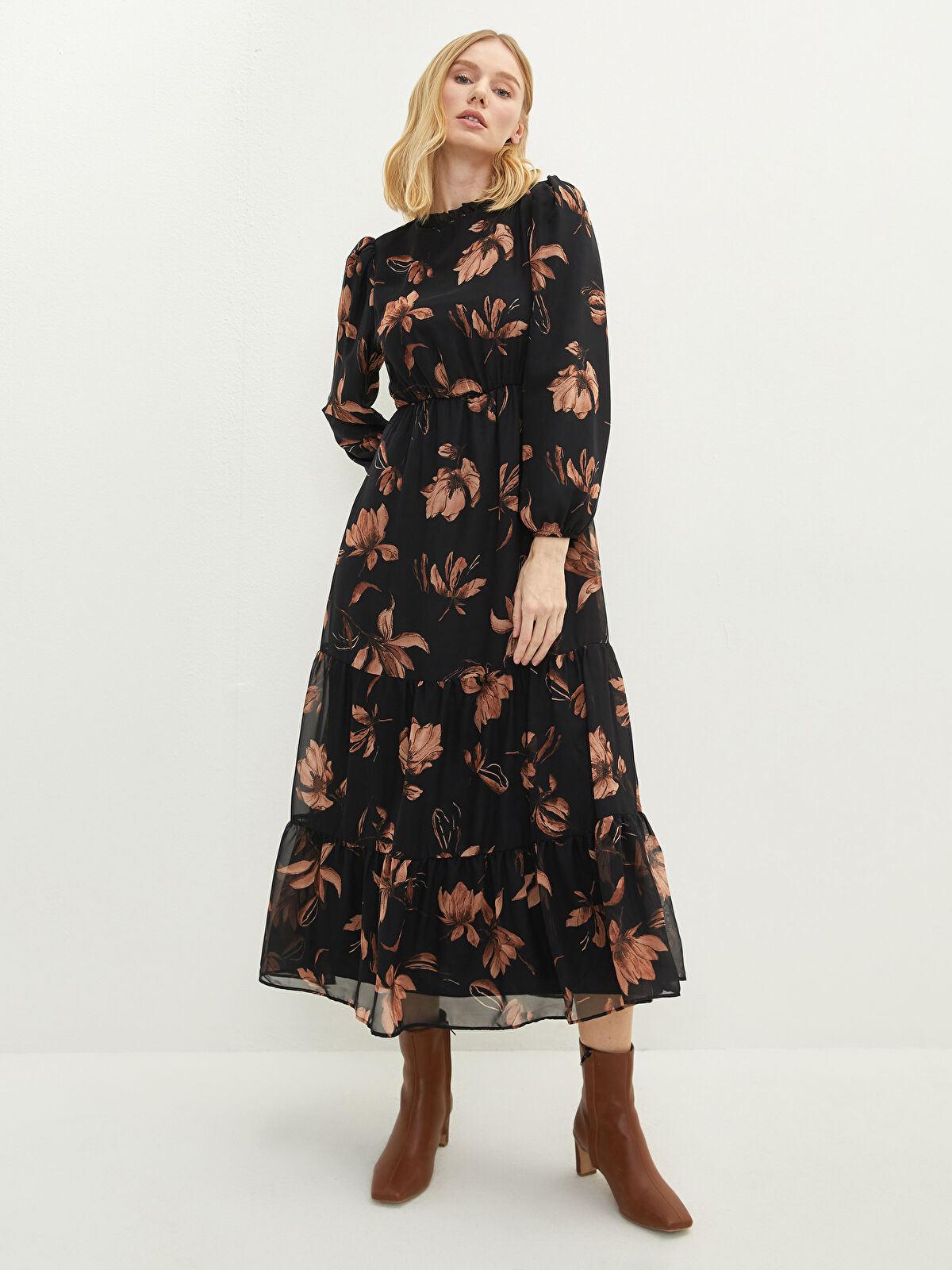 LCW CLASSIC Dik Yaka Çiçekli Uzun Kollu Şifon Kadın Elbise