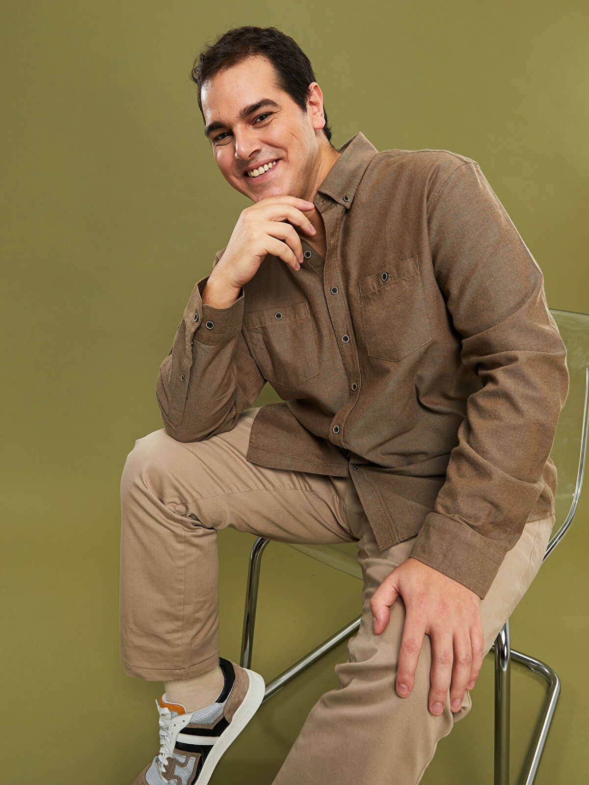 Büyük Beden Regular Fit Uzun Kollu Gabardin Erkek Gömlek Büyük Beden Regular Fit Uzun Kollu Gabardin Erkek Gömlek