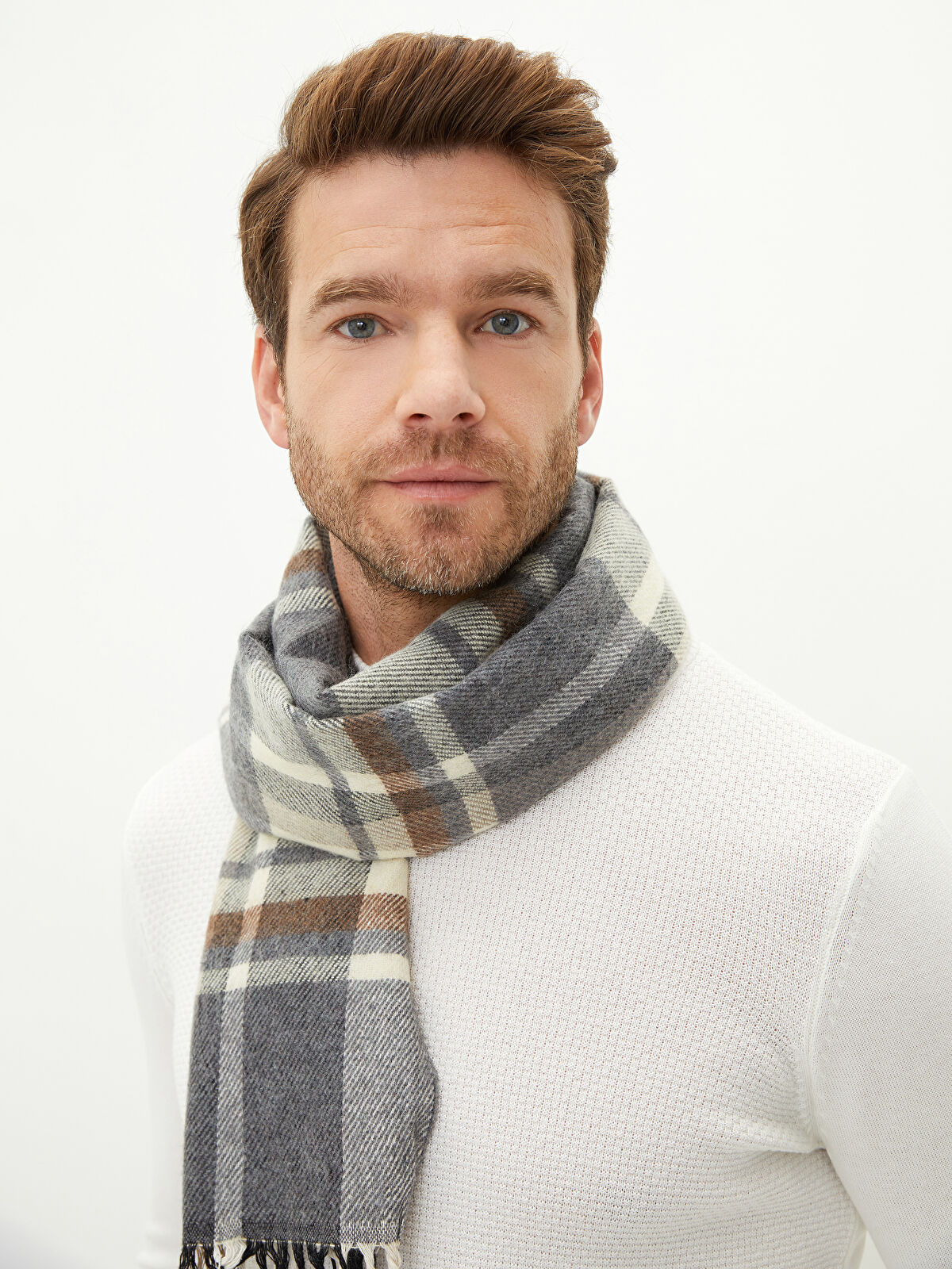 Kısa Püskül Detaylı Ekose Erkek Atkı