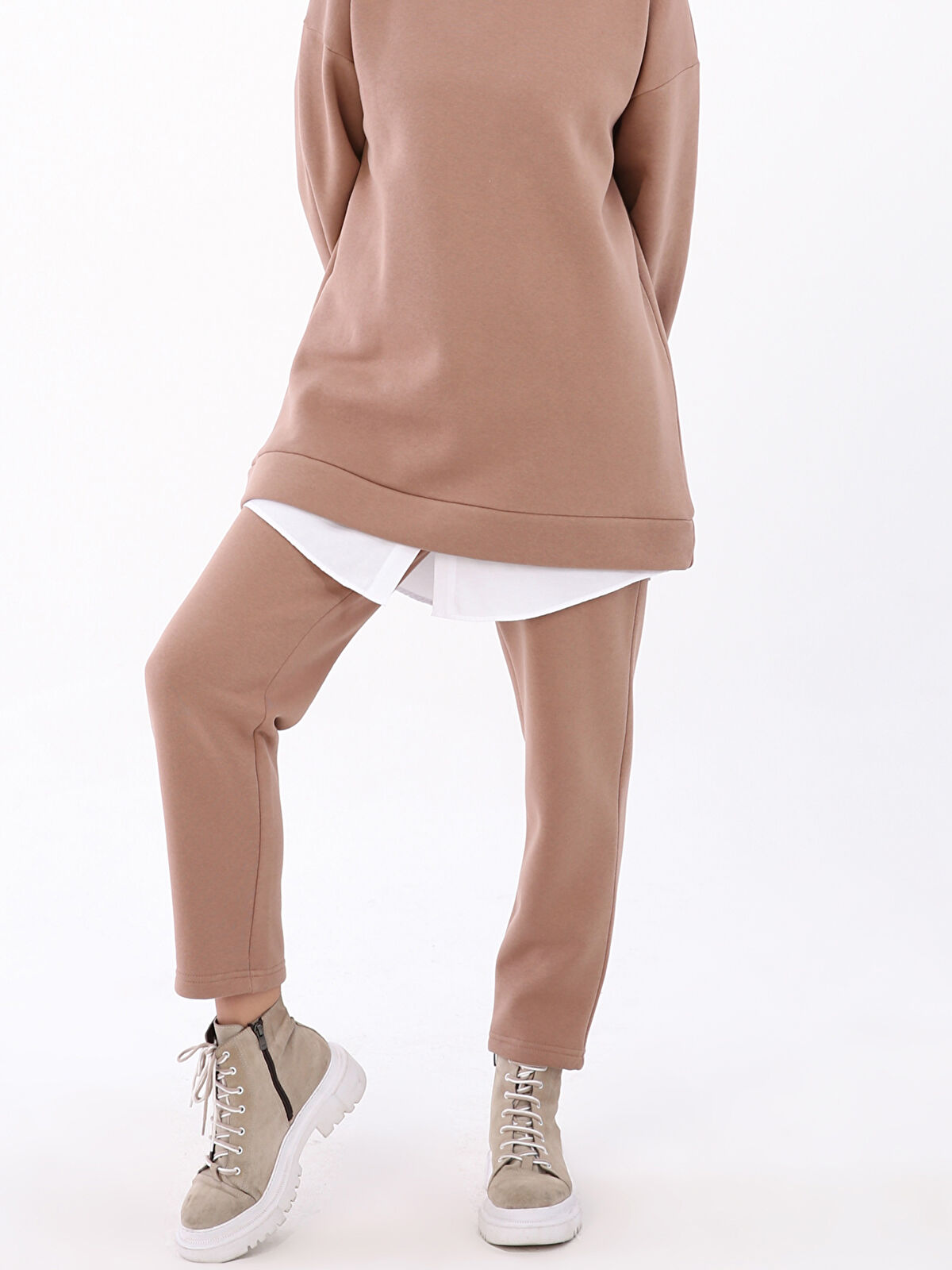 Allday Bisiklet Yaka Düz Uzun Kollu Polar Kadın Sweatshirt ve Eşofman Altı Takım Allday Bisiklet Yaka Düz Uzun Kollu Polar Kadın Sweatshirt ve Eşofman Altı Takım