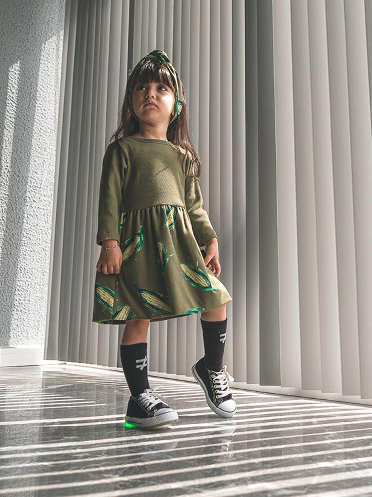 Moi Noi Bisiklet Yaka Desenli Uzun Kollu Kız Bebek Elbise ve Saç Bandı 2'li Takım