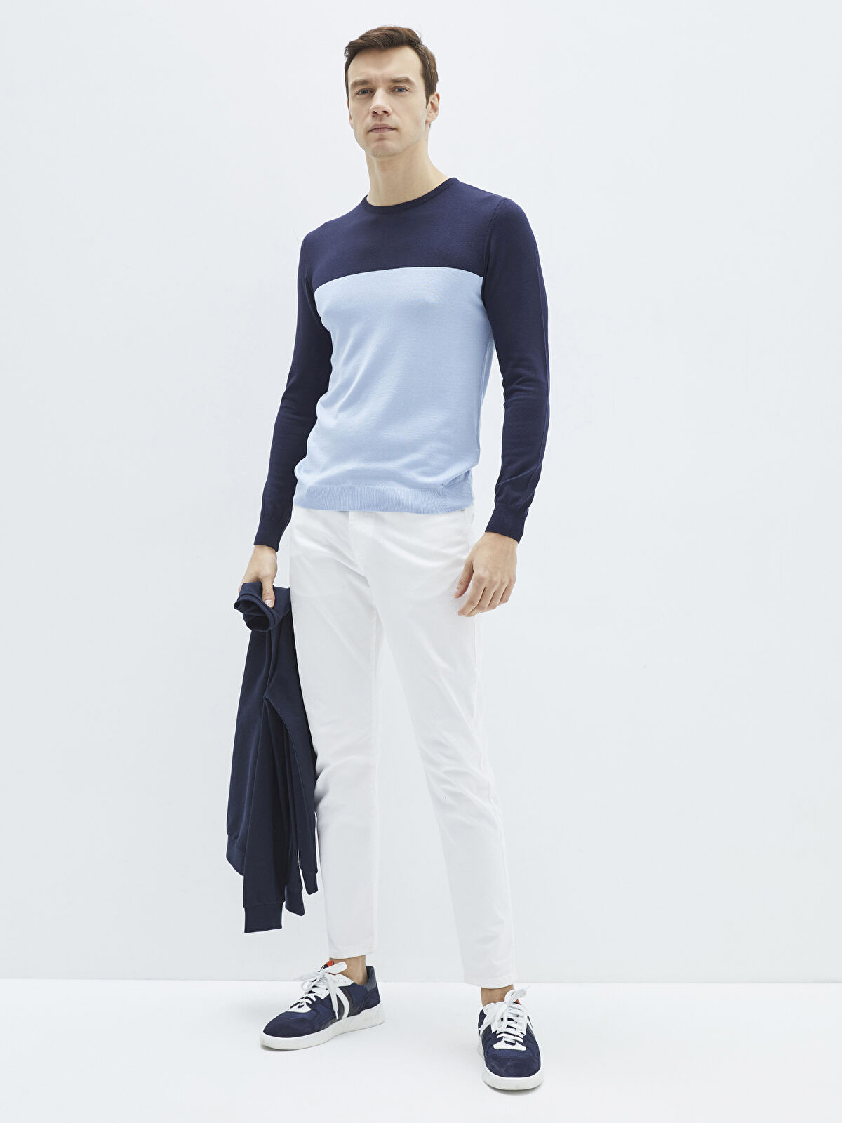 LCW CLASSIC Bisiklet Yaka Uzun Kollu Renk Bloklu İnce Erkek Triko Kazak