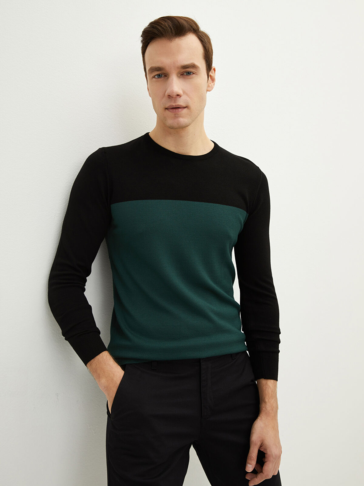 LCW CLASSIC Bisiklet Yaka Uzun Kollu Renk Bloklu İnce Erkek Triko Kazak